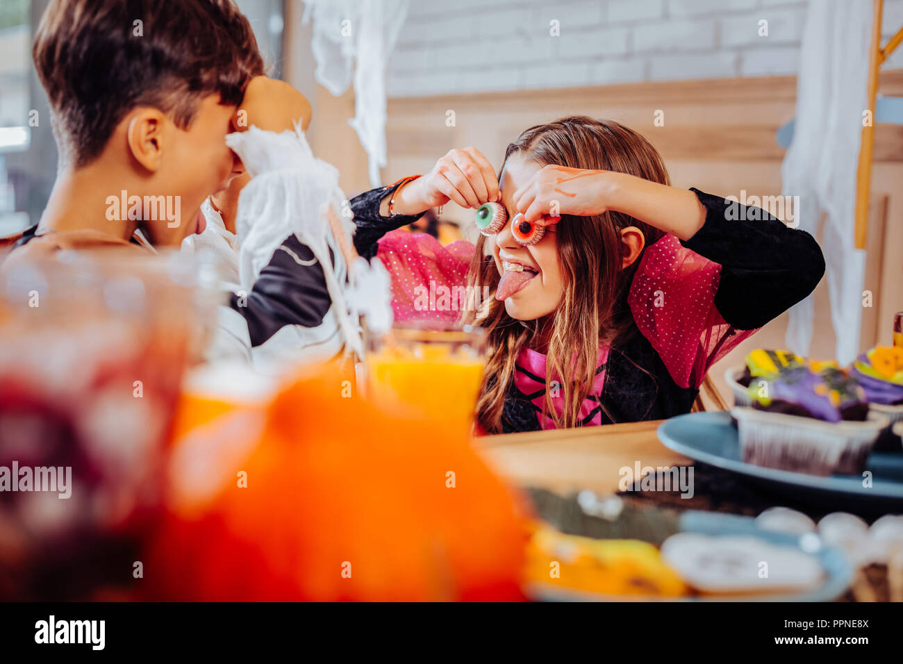 Ghost scaring child hi-res stock photography and images - Alamy