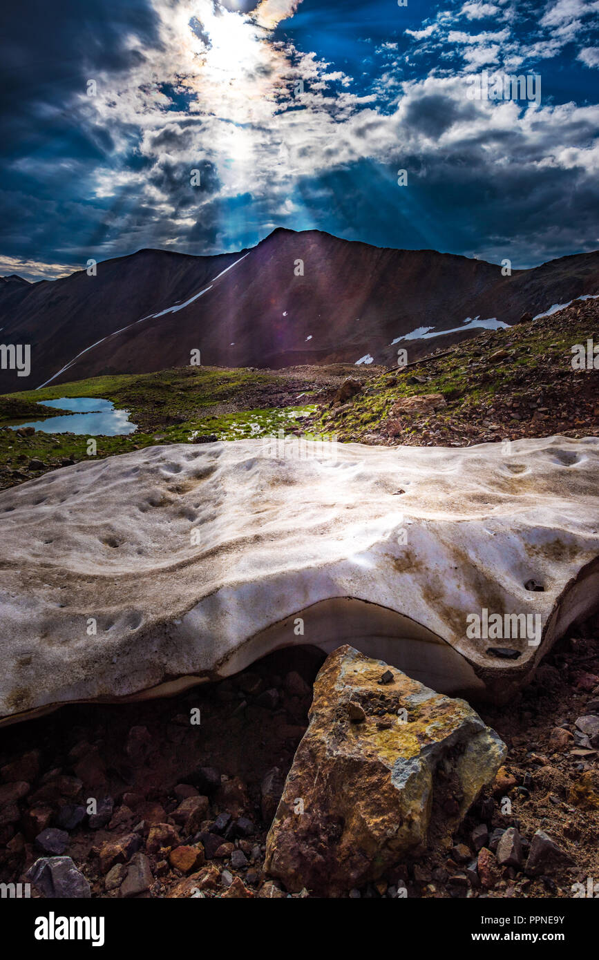 Chunk of snow hi-res stock photography and images - Alamy