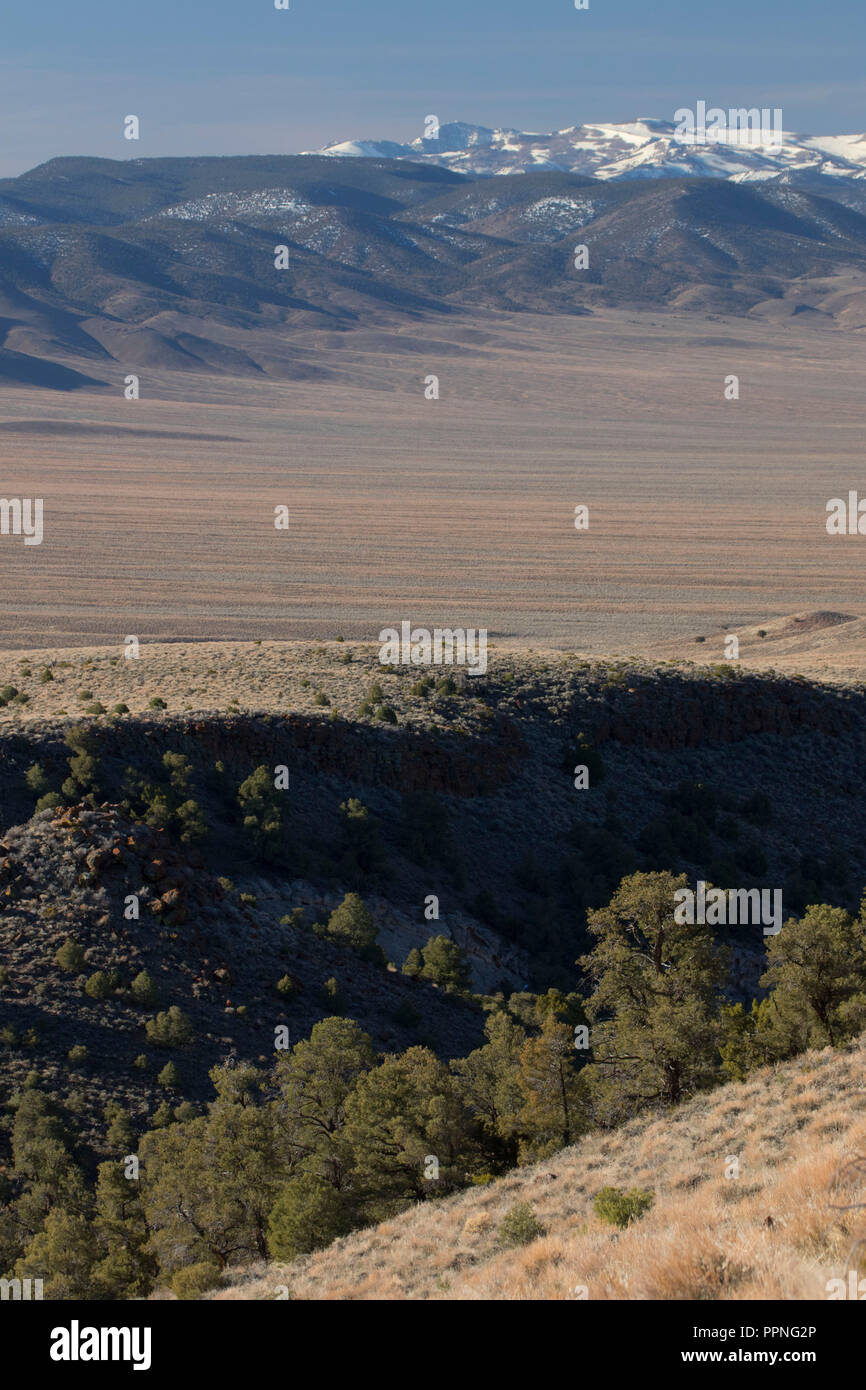 Big Smoky Valley from trail, Hickison Petroglyphs Recreation Area ...