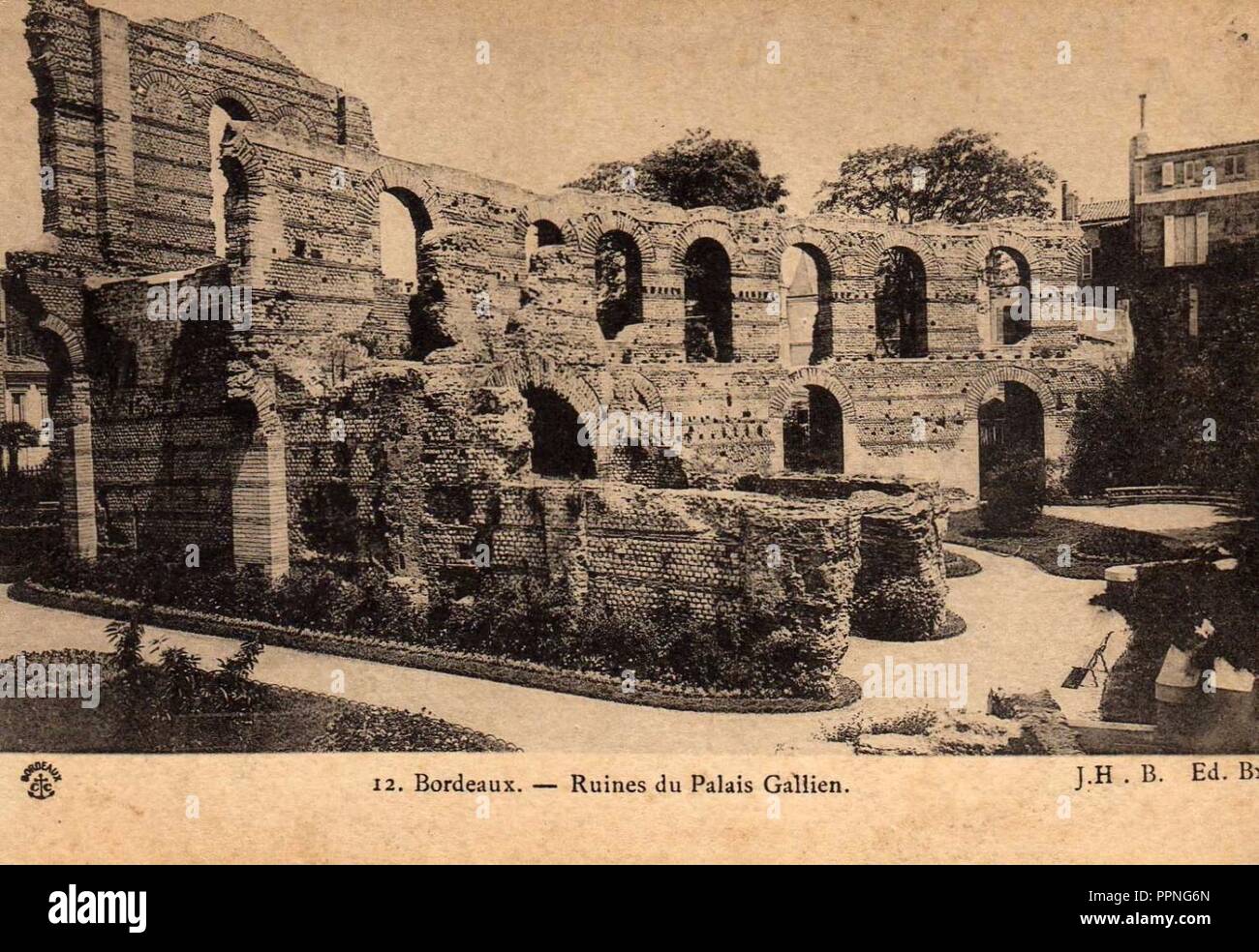 Palais gallien hi-res stock photography and images - Alamy