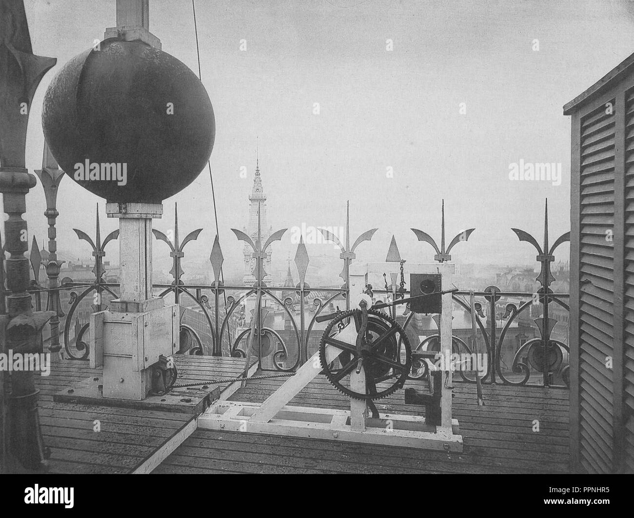 Boston time ball hi-res stock photography and images - Alamy