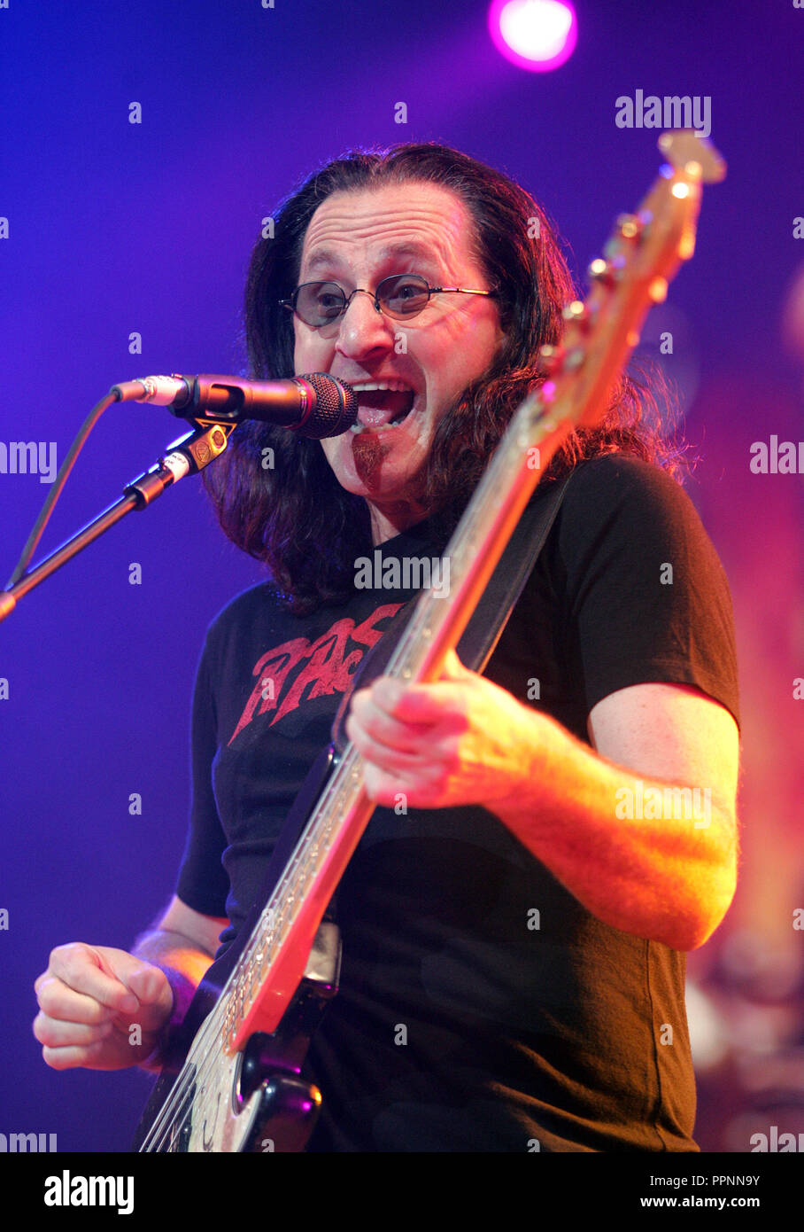 Rush geddy lee hi-res stock photography and images - Alamy