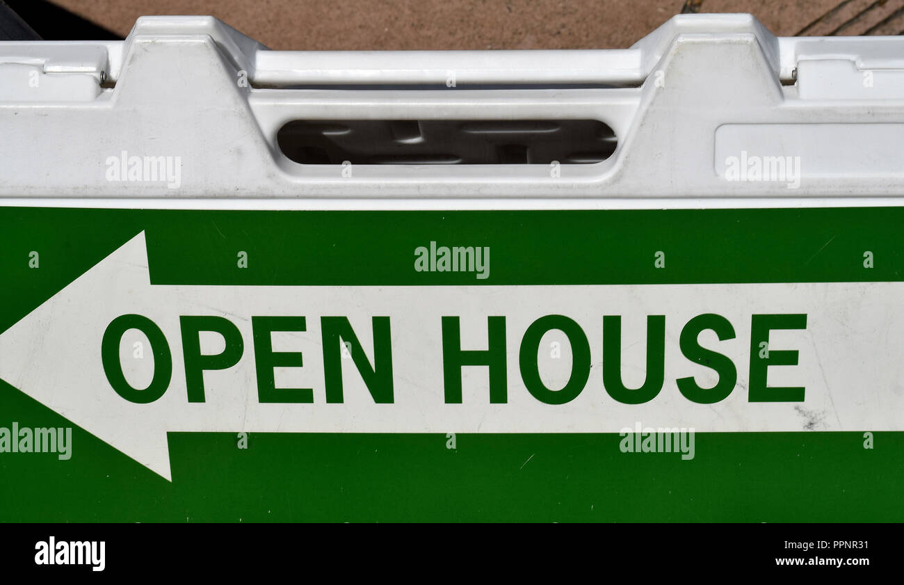 open house for sale sign, California Stock Photo - Alamy