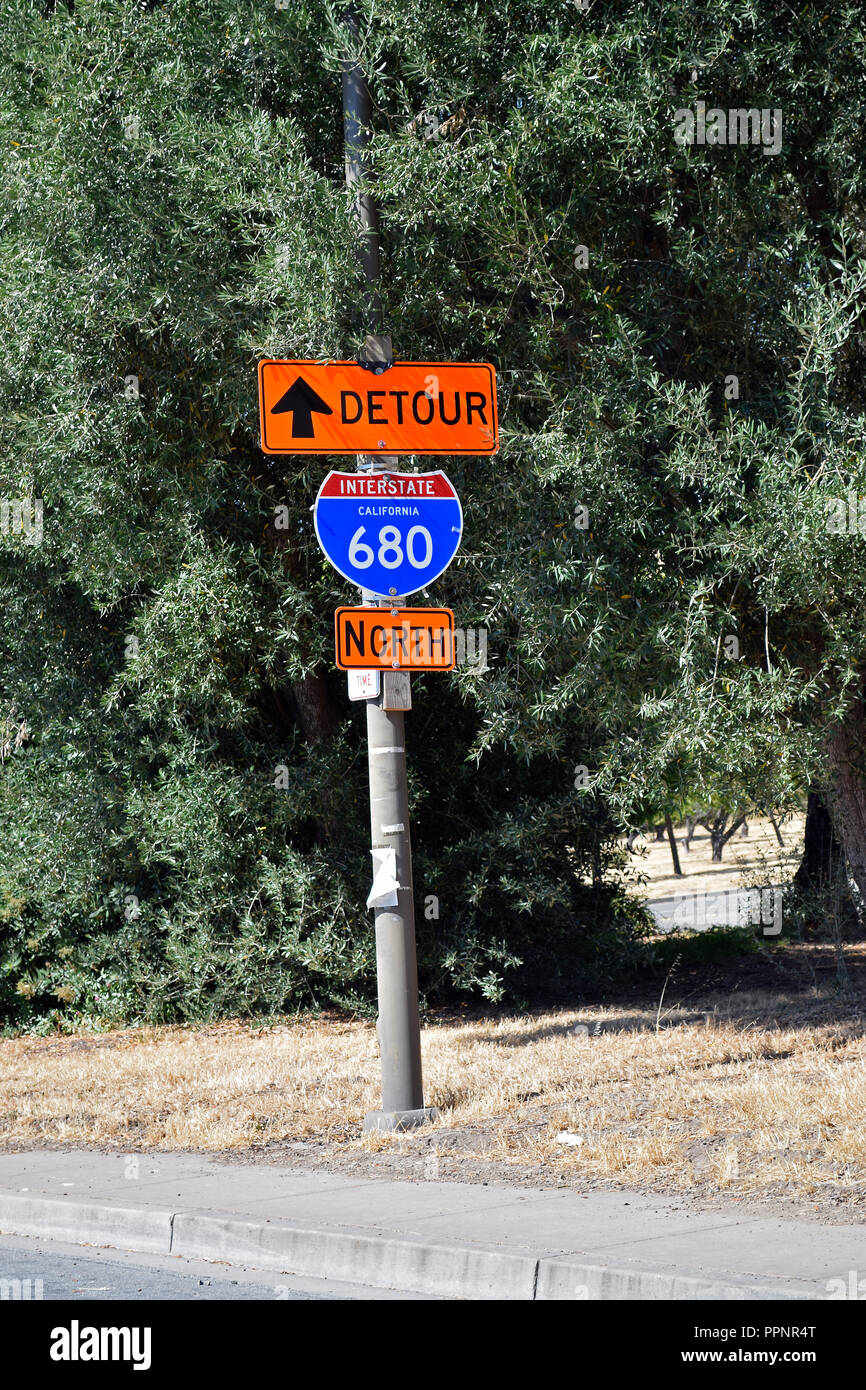 Interstate 680 sign hi-res stock photography and images - Alamy