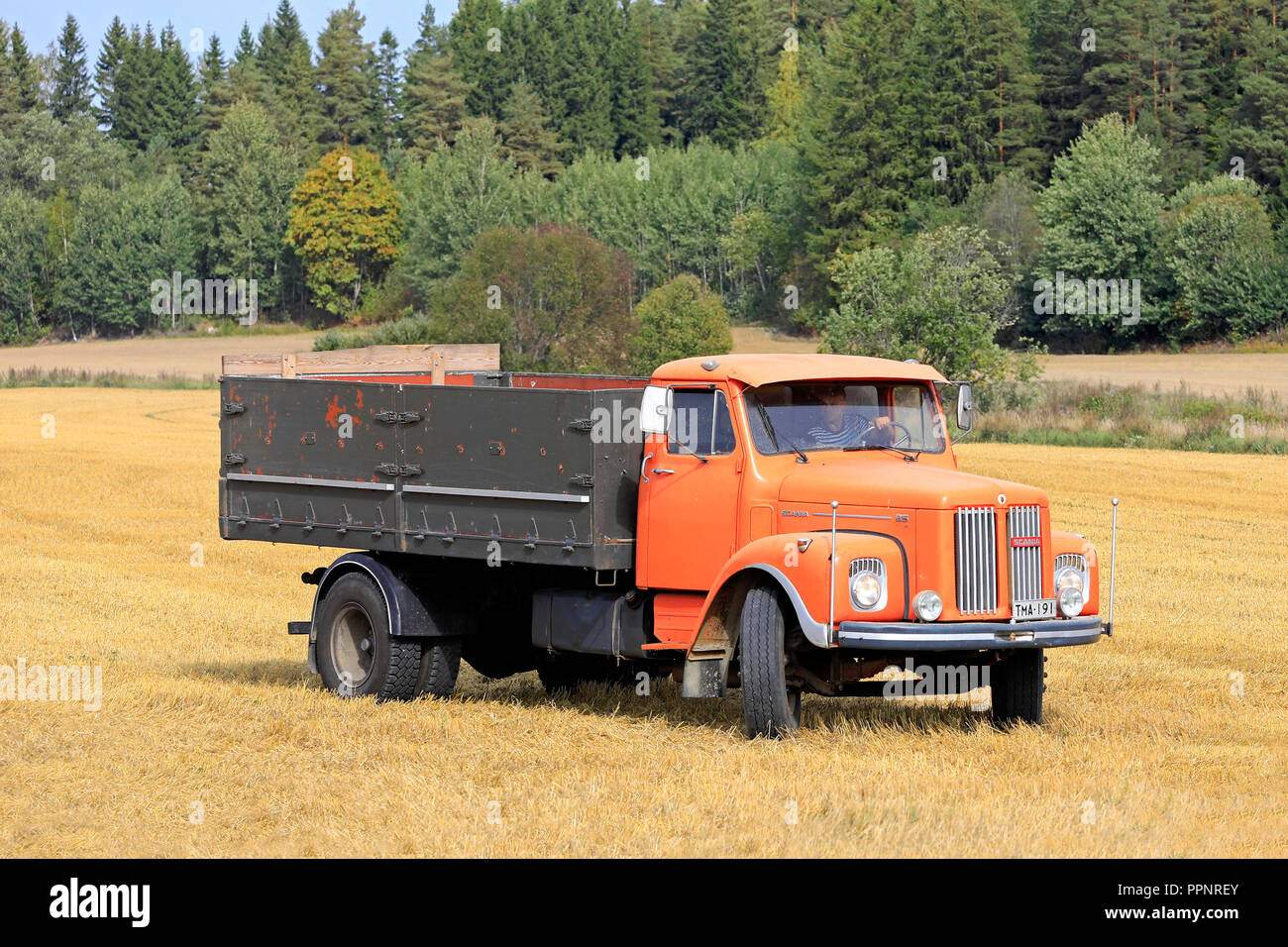 Scania conventional cab hi-res stock photography and images - Alamy
