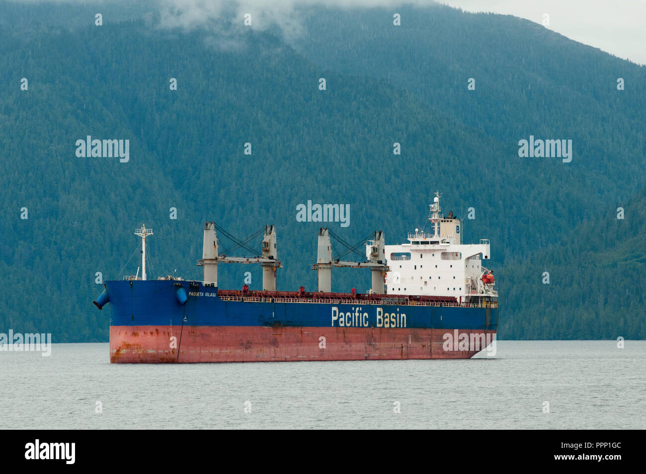 Harbor basin with cargo ship hi-res stock photography and images - Alamy