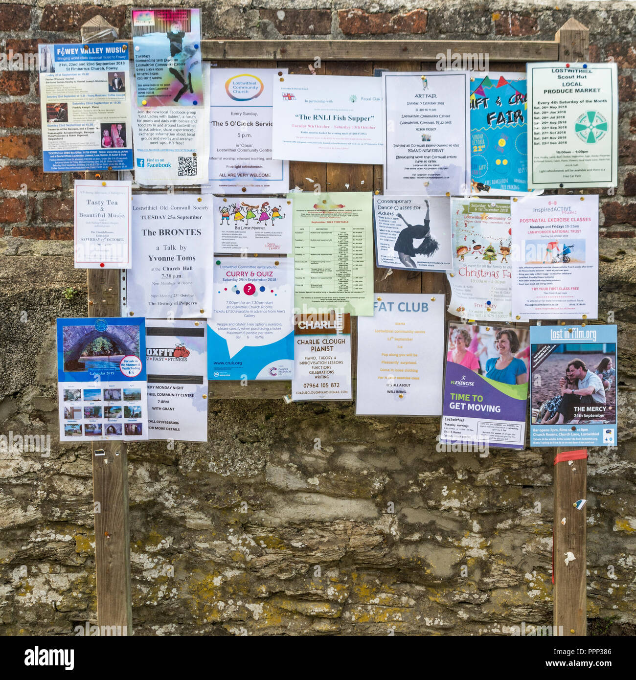 Community noticeboard notice board hi-res stock photography and images ...