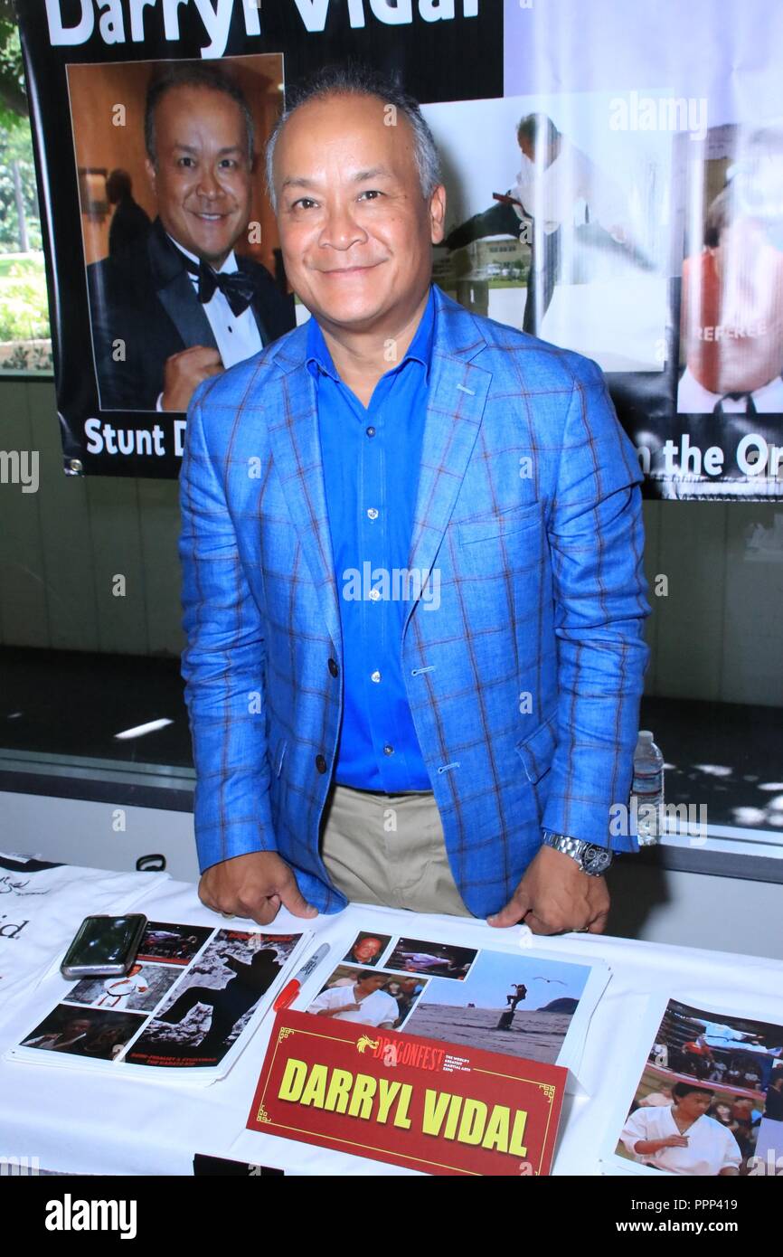 2018 Dragonfest Expo, held at the Pickwick Gardens Convention Center in ...