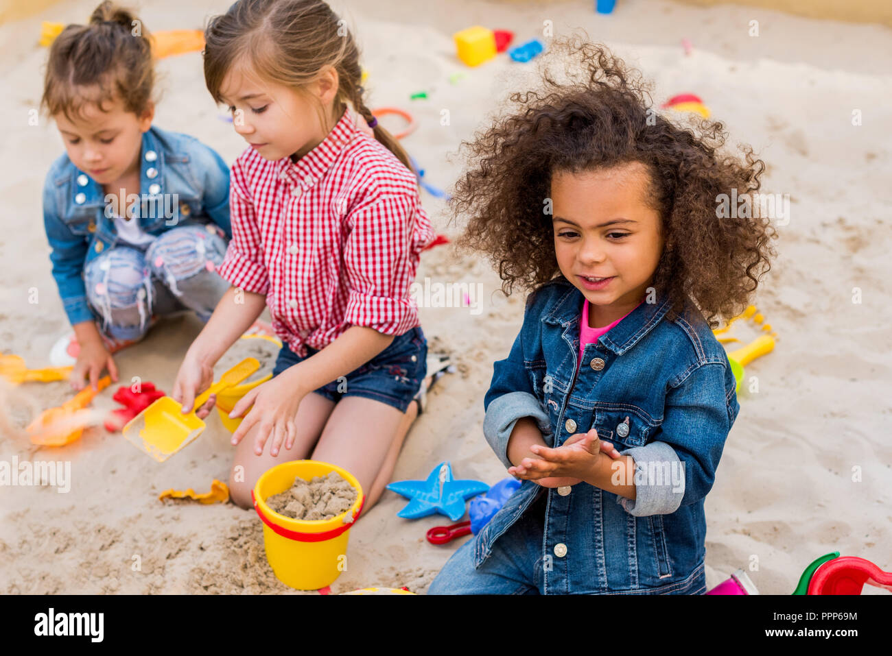 Sandbox friends hi-res stock photography and images - Alamy