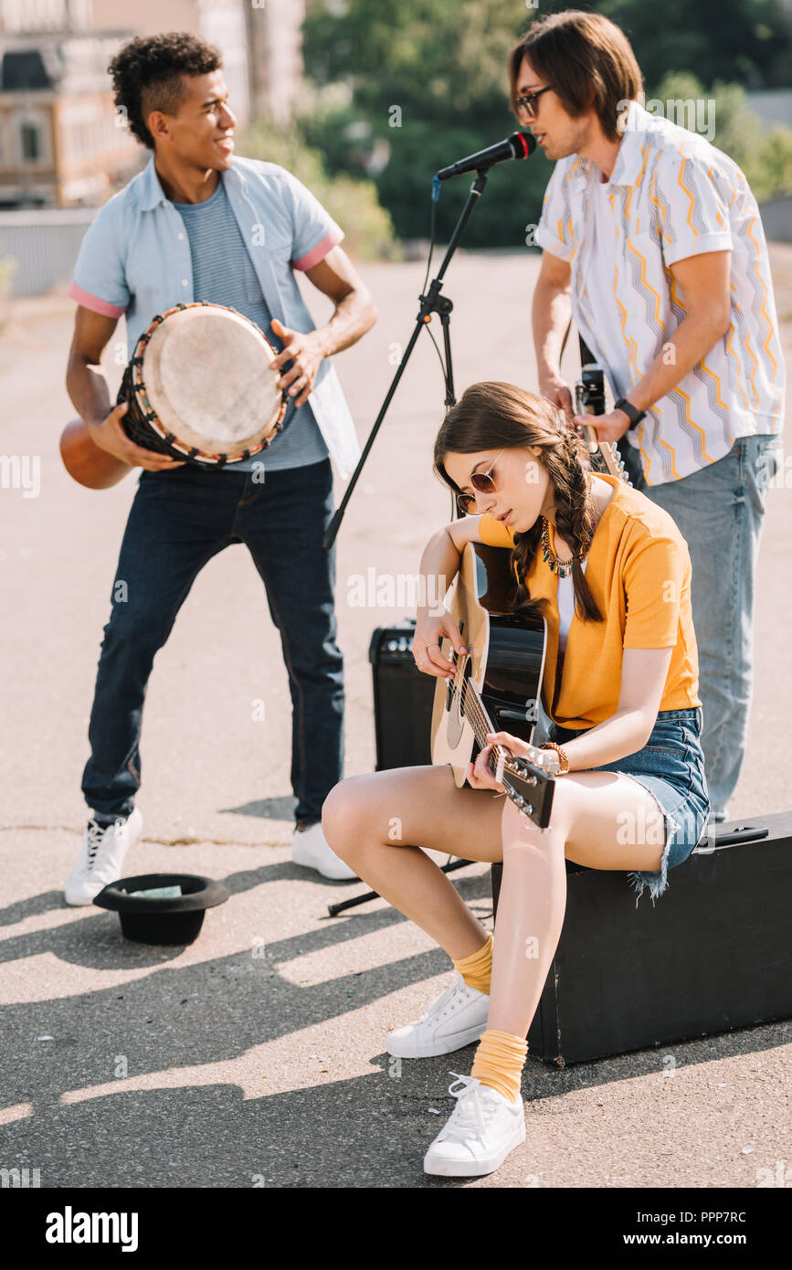 Djembe female hi-res stock photography and images - Alamy