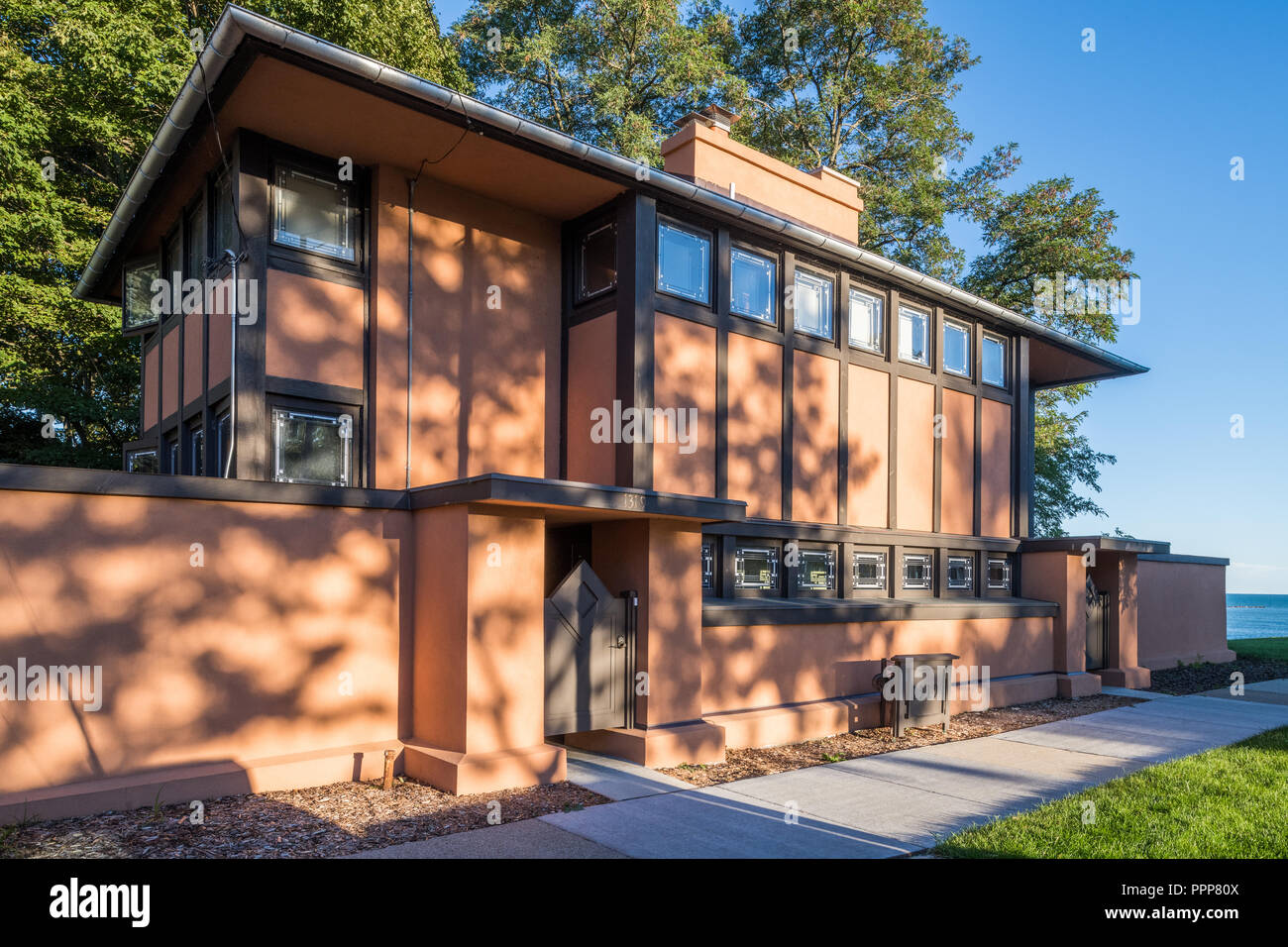 House on Lake Michigan designed by Frank Lloyd Wright Stock Photo - Alamy