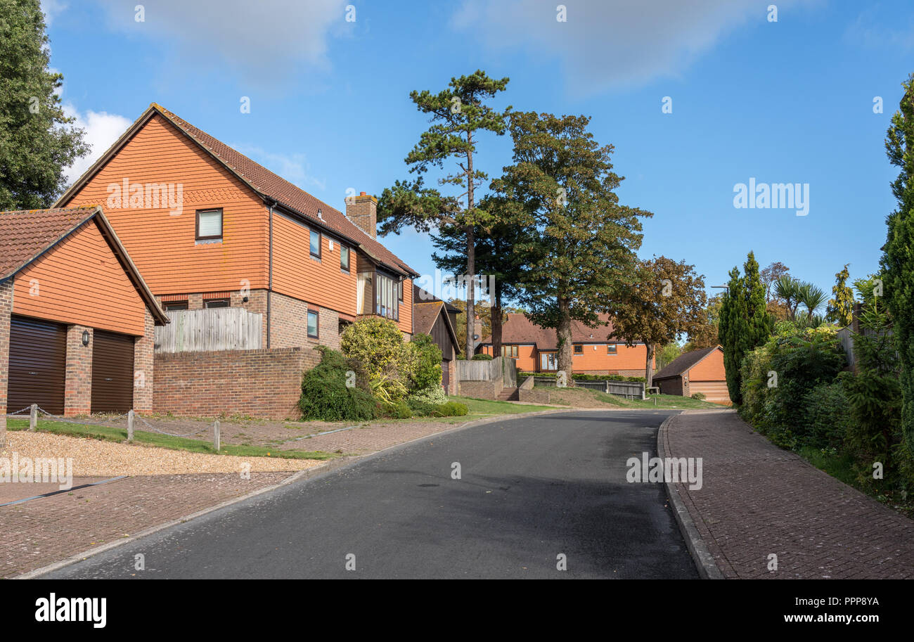 House exterior uk detached brick hi-res stock photography and images ...