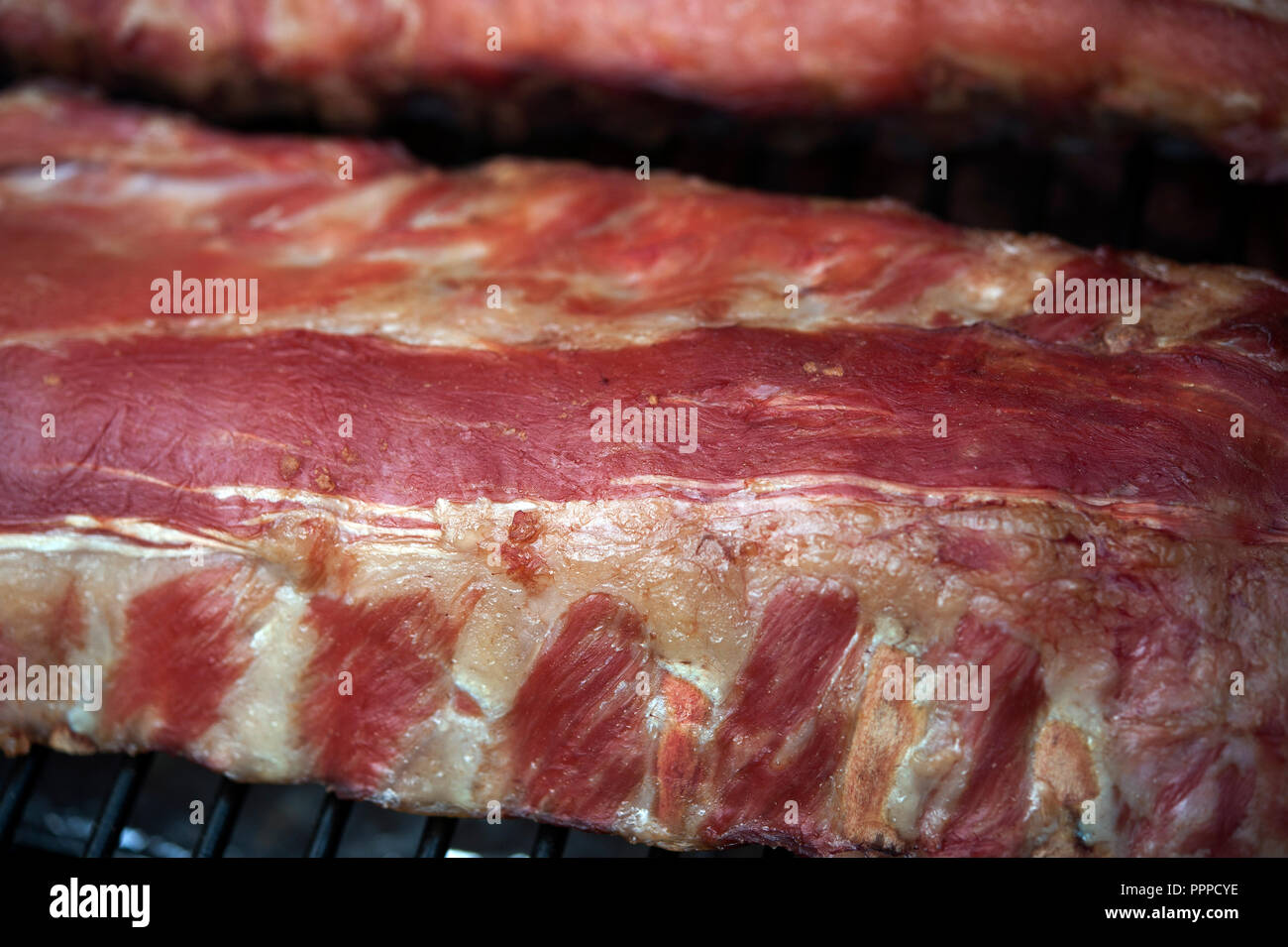 Grill racks hi-res stock photography and images - Alamy
