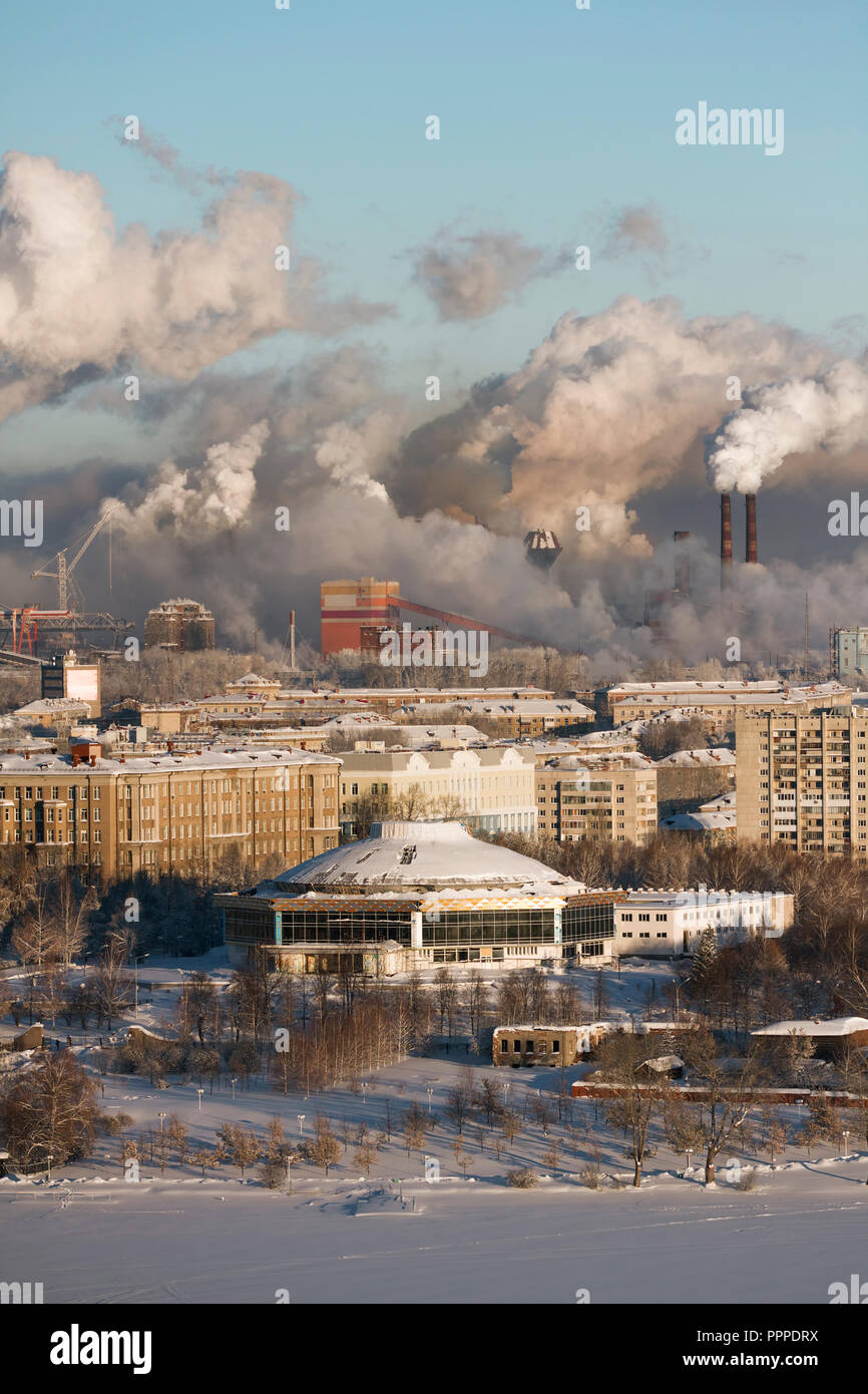 Poor environment hi-res stock photography and images - Alamy