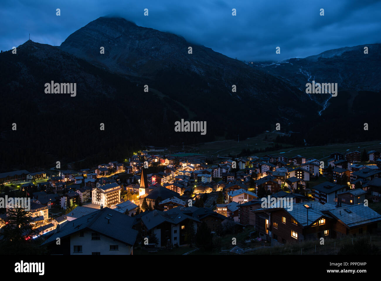 Switzerland night hi-res stock photography and images - Alamy