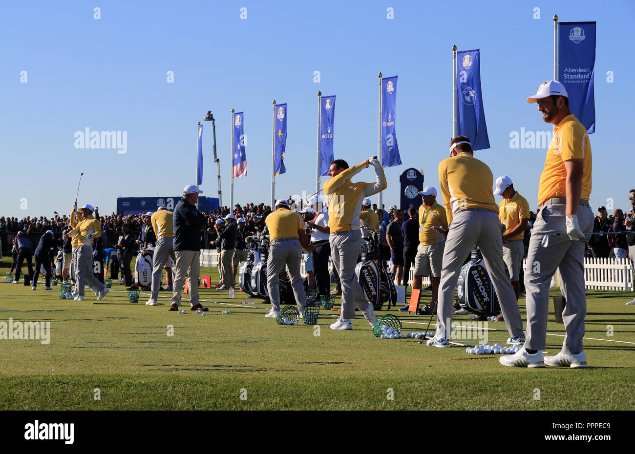 Team europe on practice range hi-res stock photography and images - Alamy