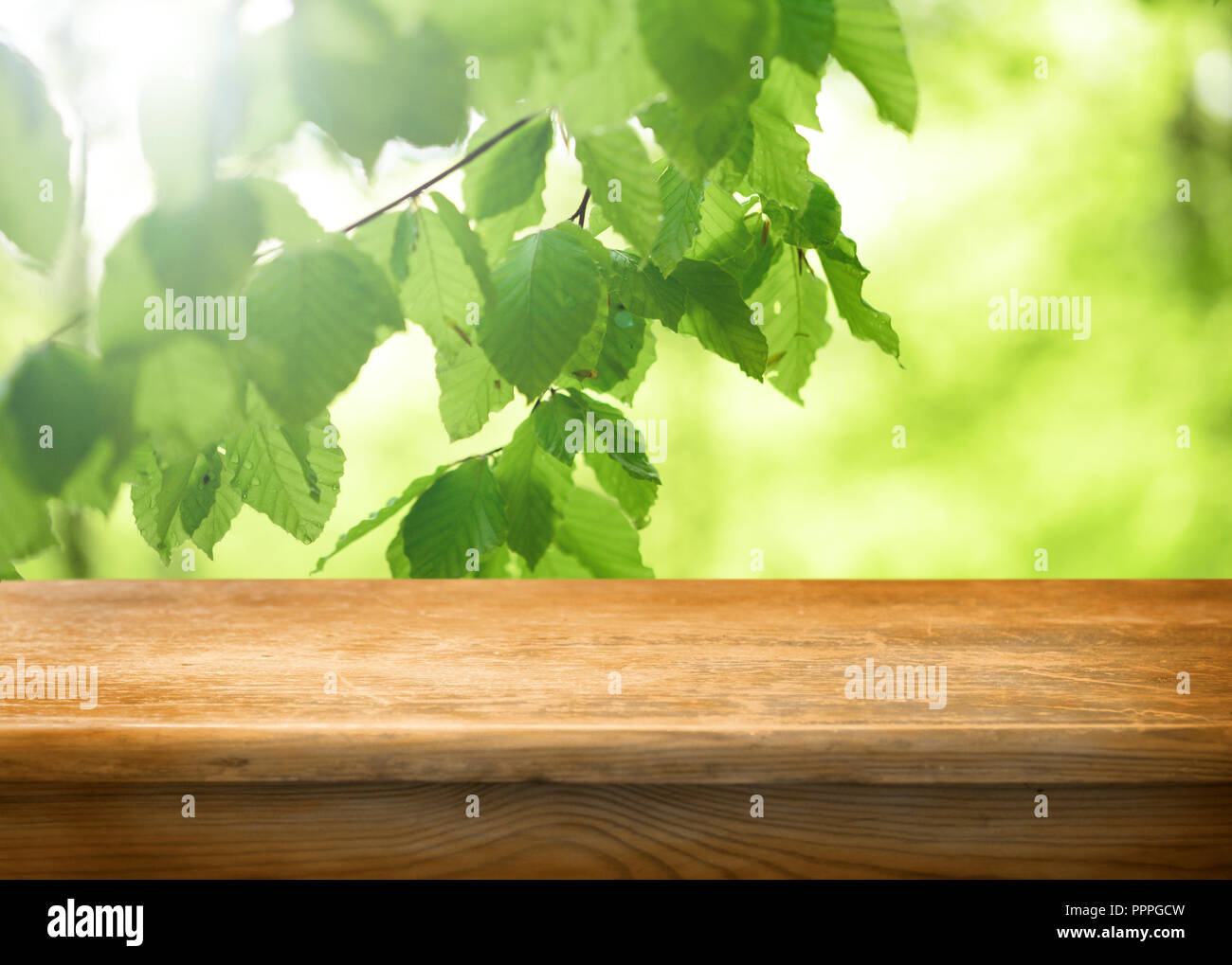 Empty table for display montages Stock Photo - Alamy