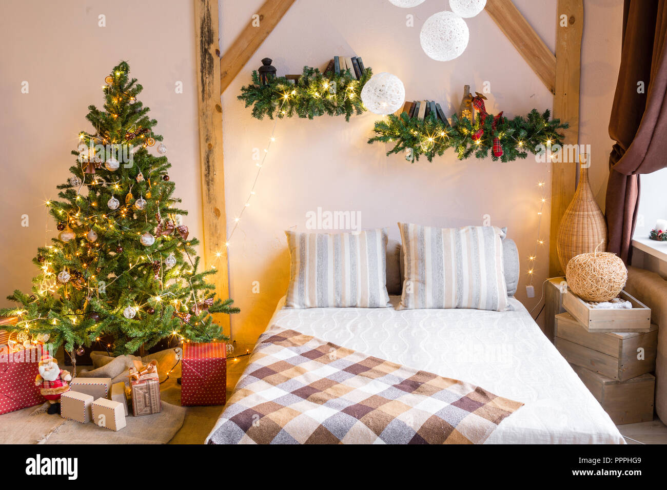 Christmas Stocking Bedroom Stock Photos & Christmas Stocking Bedroom ...