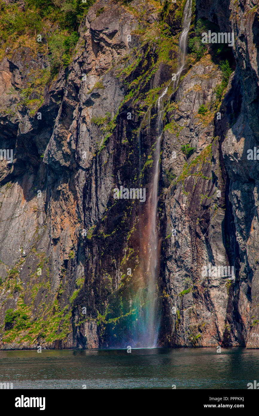 Waterfalls in geiranger fjord hi-res stock photography and images - Alamy