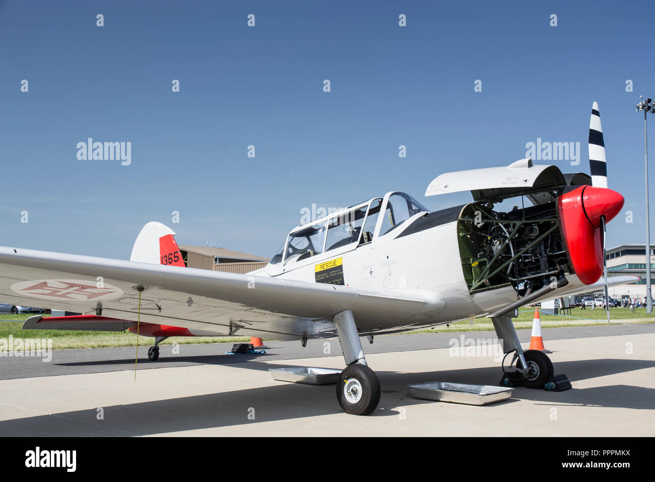 DeHavilland Canada Chipmunk Training Aircraft Stock Photo - Alamy