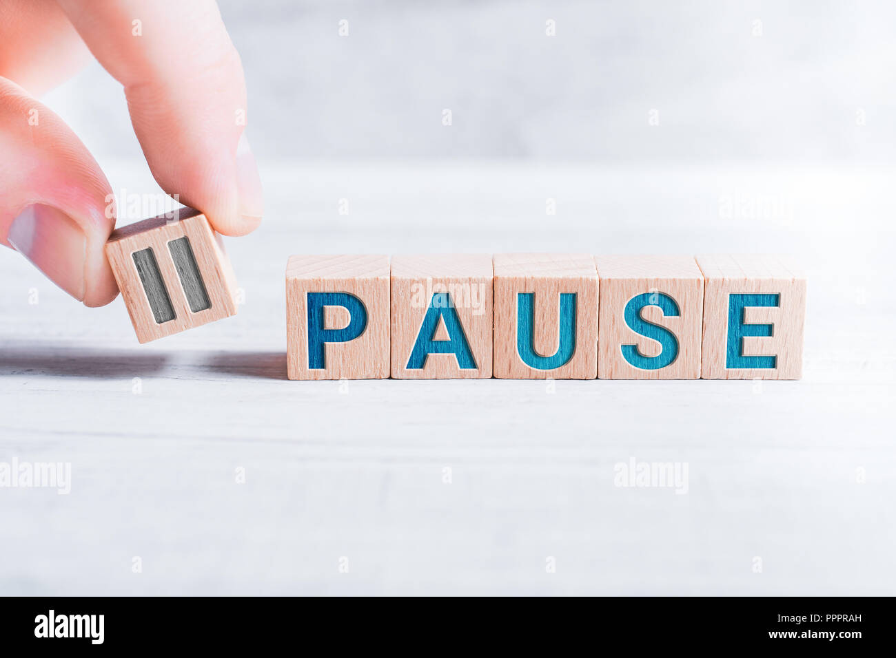 Pause button icon hi-res stock photography and images - Alamy