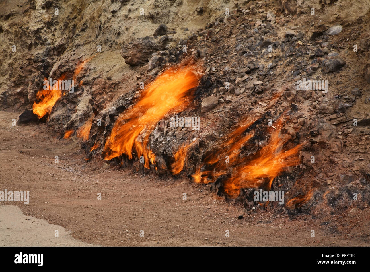 Yanar dag hi-res stock photography and images - Alamy