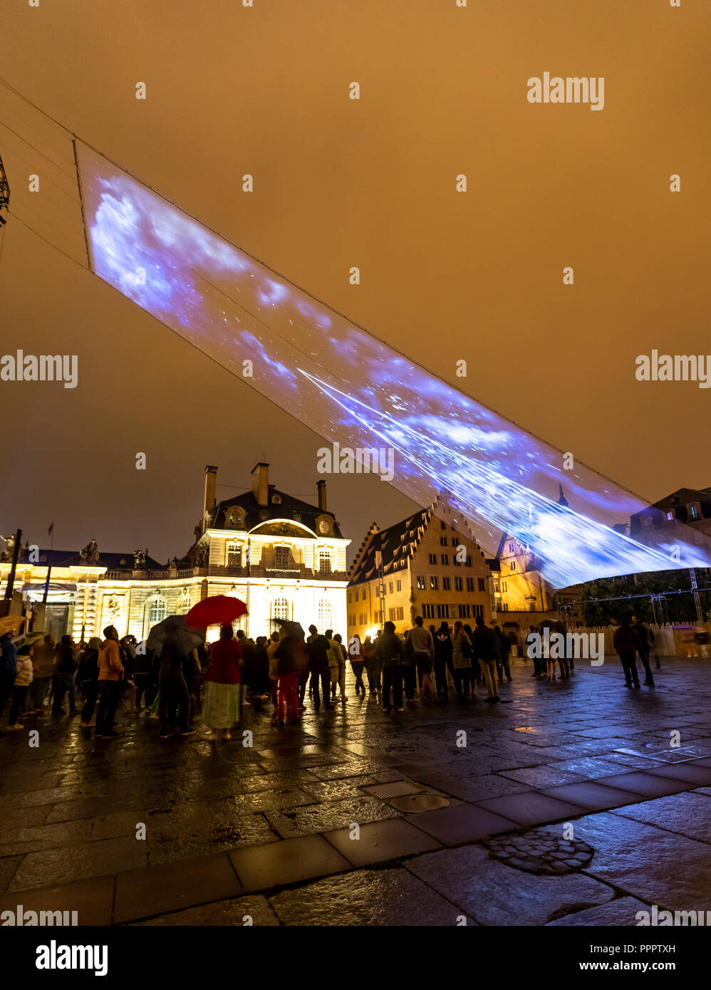 Light show several times a night in September in the Place du Chateau ...