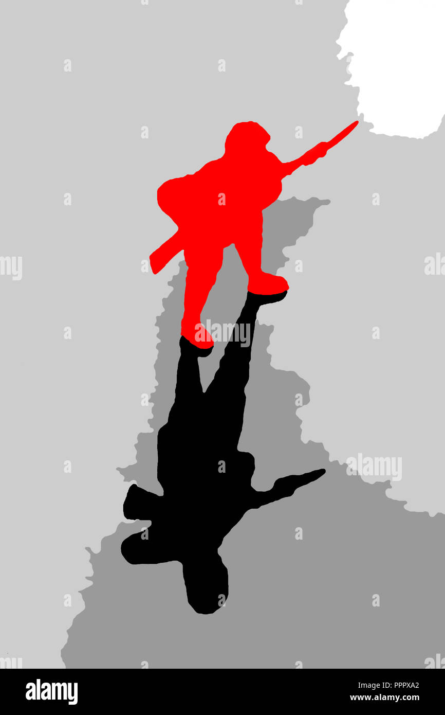 Soldier holding rifle hi-res stock photography and images - Alamy