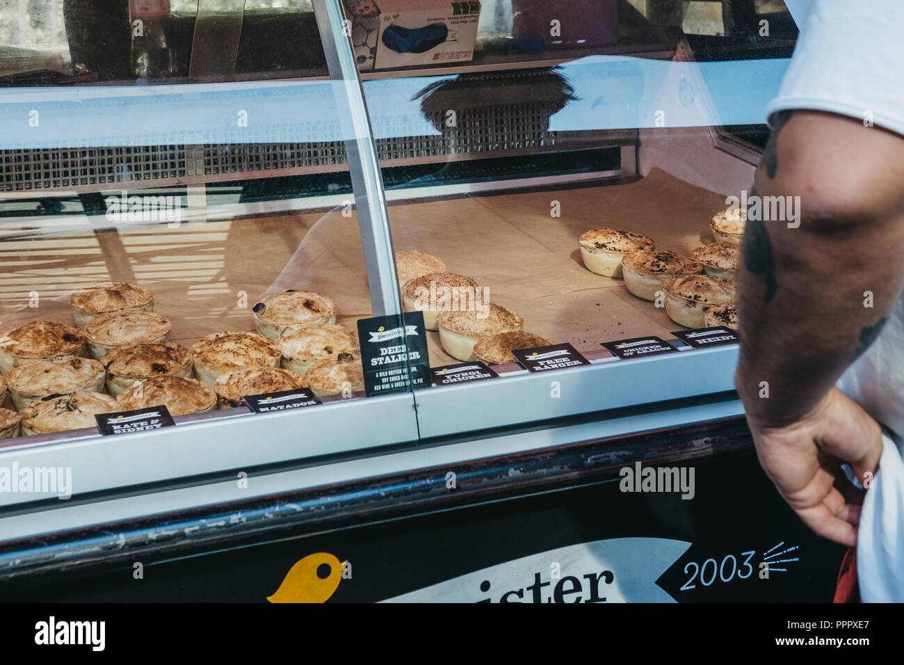 Buying pies hi-res stock photography and images - Alamy