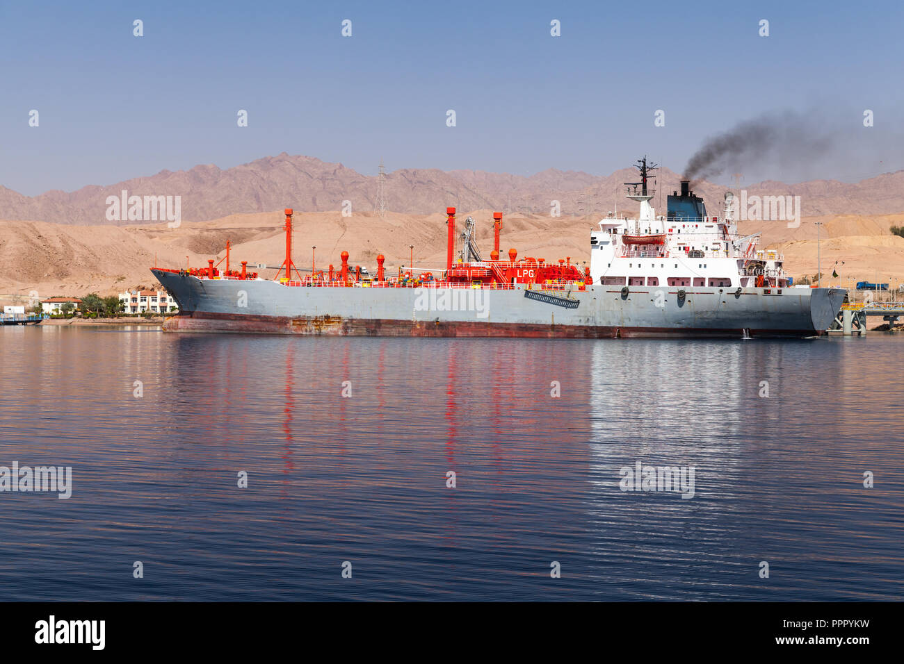 Lpg Loading High Resolution Stock Photography and Images - Alamy