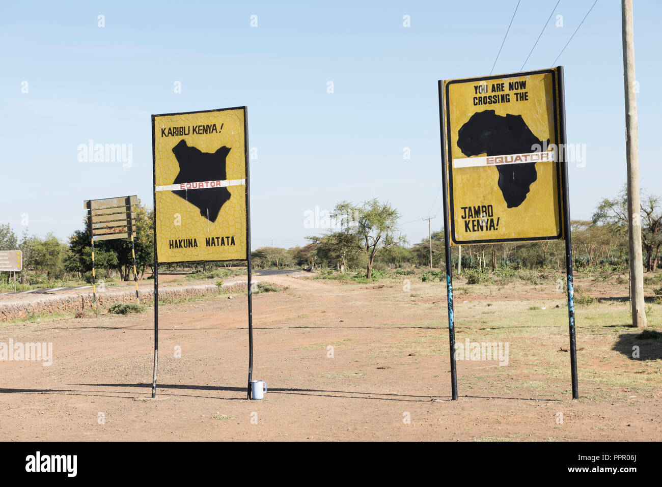 Kenya equator sign hi-res stock photography and images - Alamy