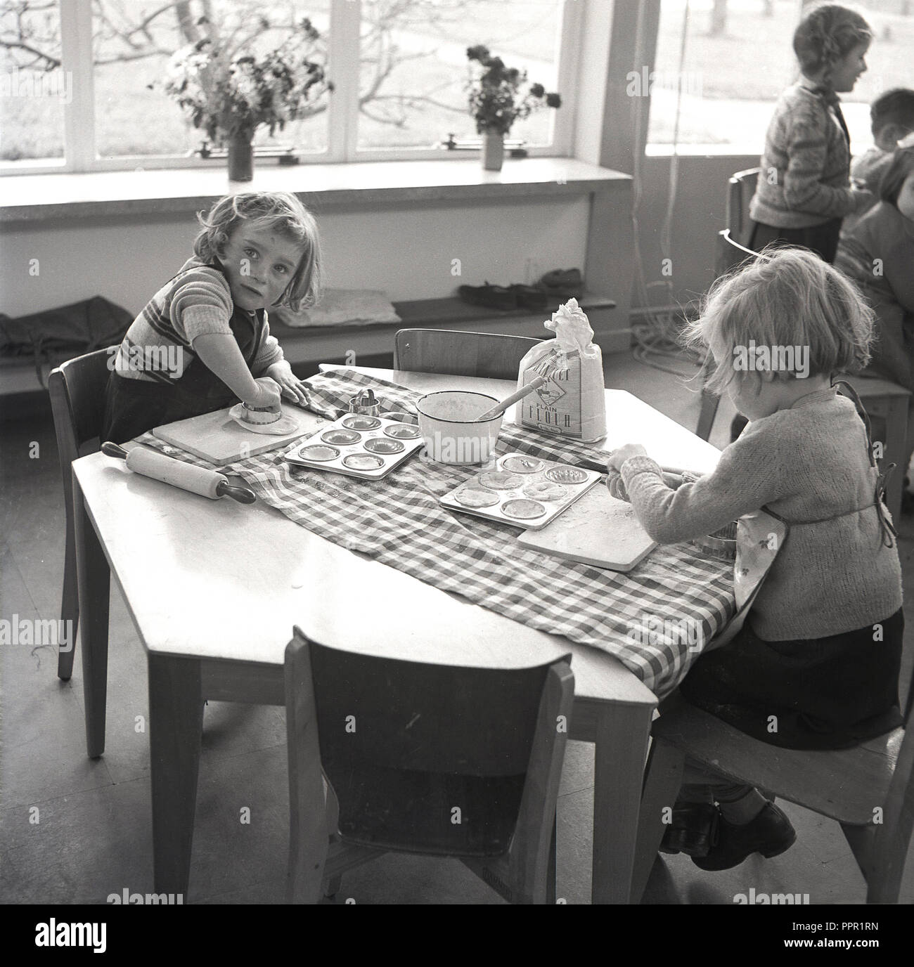 British flour 1960s hi-res stock photography and images - Alamy