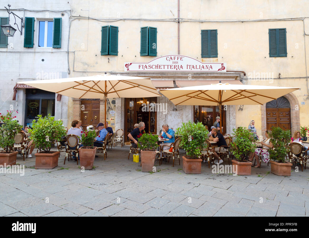 Italy cafe; people drinking outside the Caffe Fiaschetteria Italiana ...