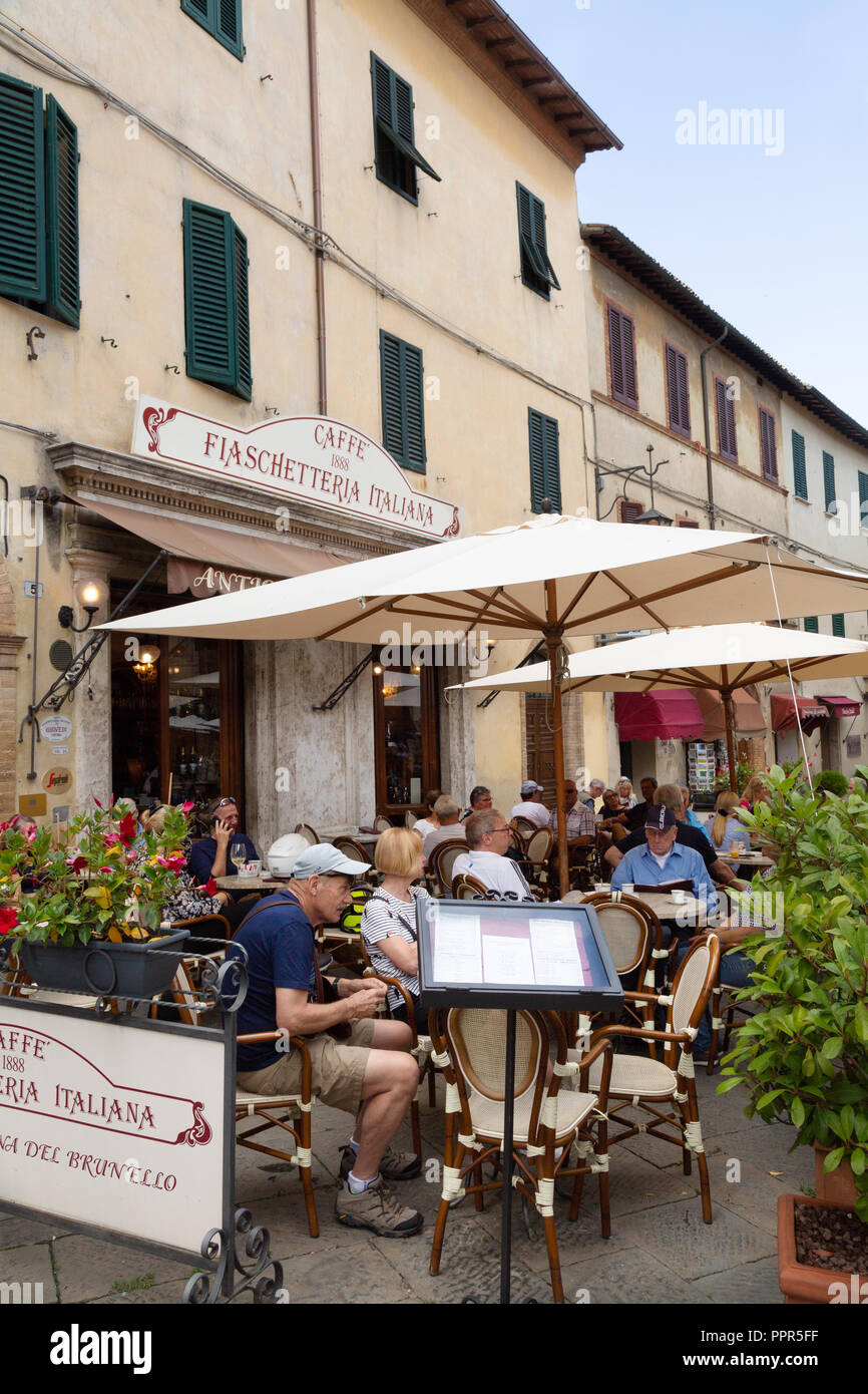 Cafe piazza del popolo hi-res stock photography and images - Alamy