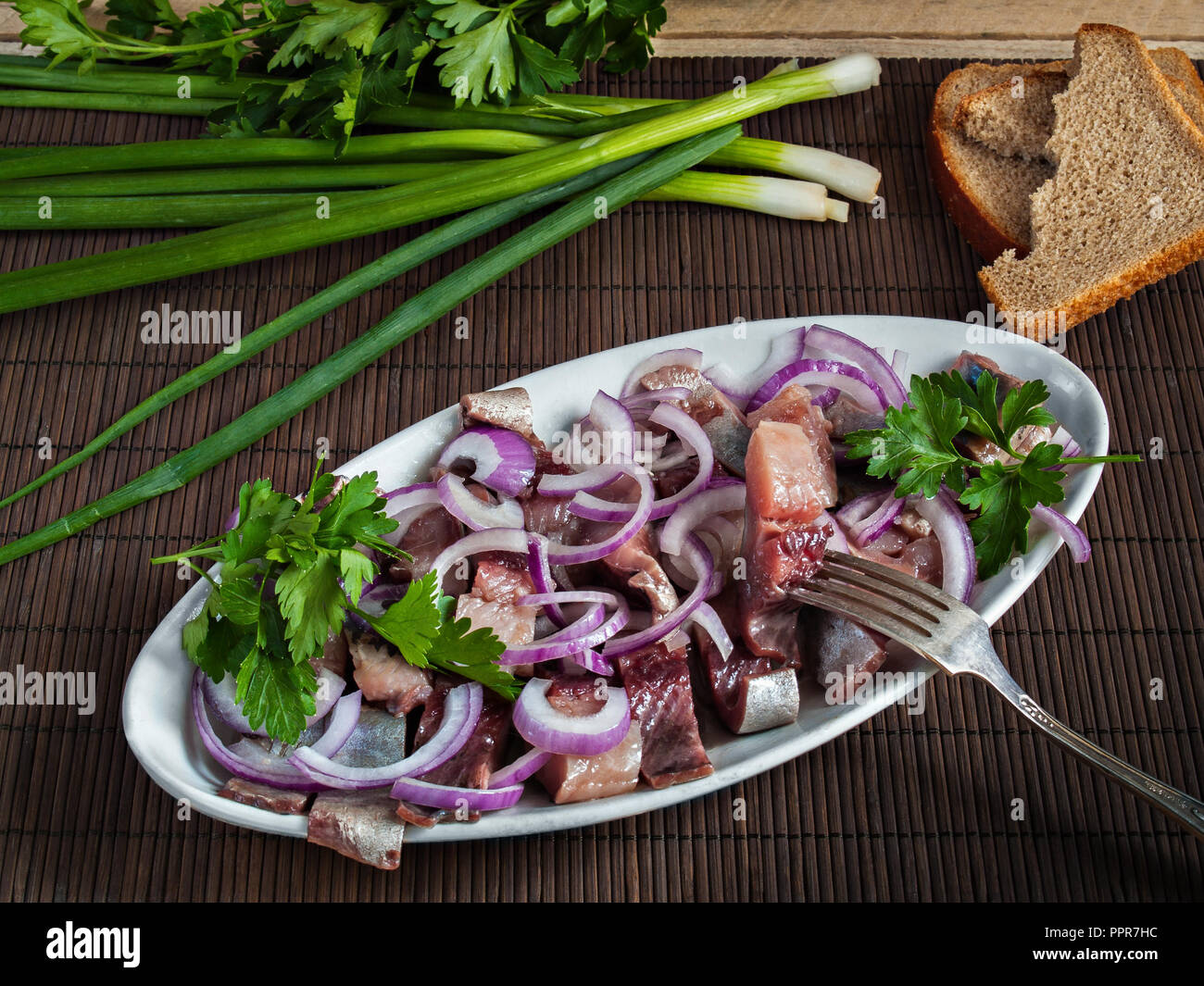 Red onion rings hi-res stock photography and images - Alamy