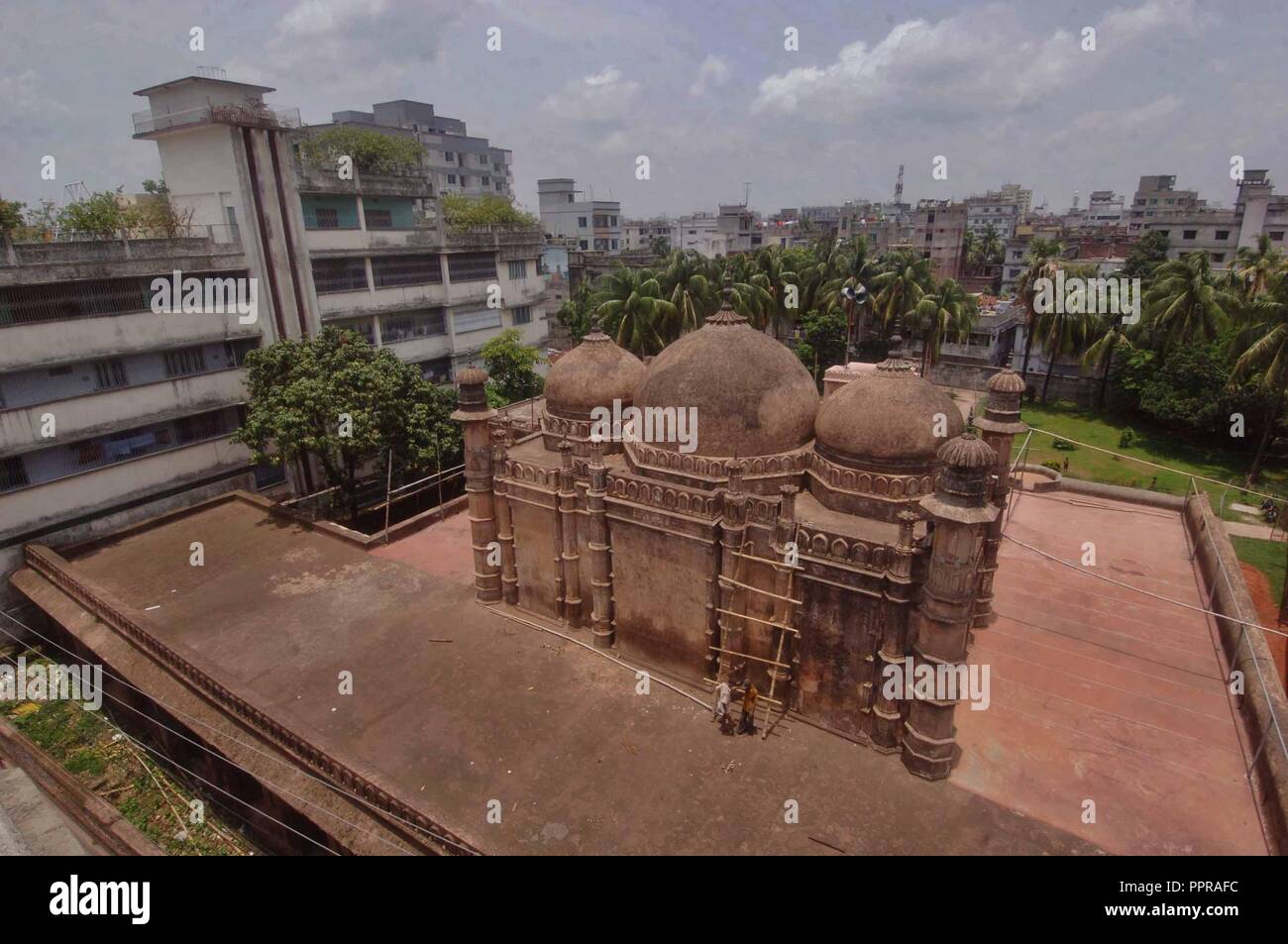 Dhaka, Bangladesh - June 15, 2009: The Khan Mohammad Mirza Mosque on ...