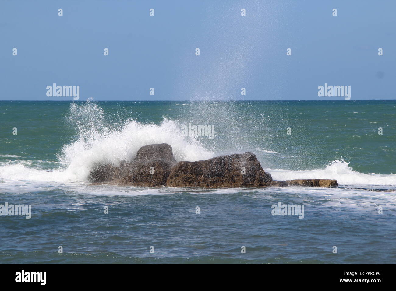 Epic wave hi-res stock photography and images - Alamy