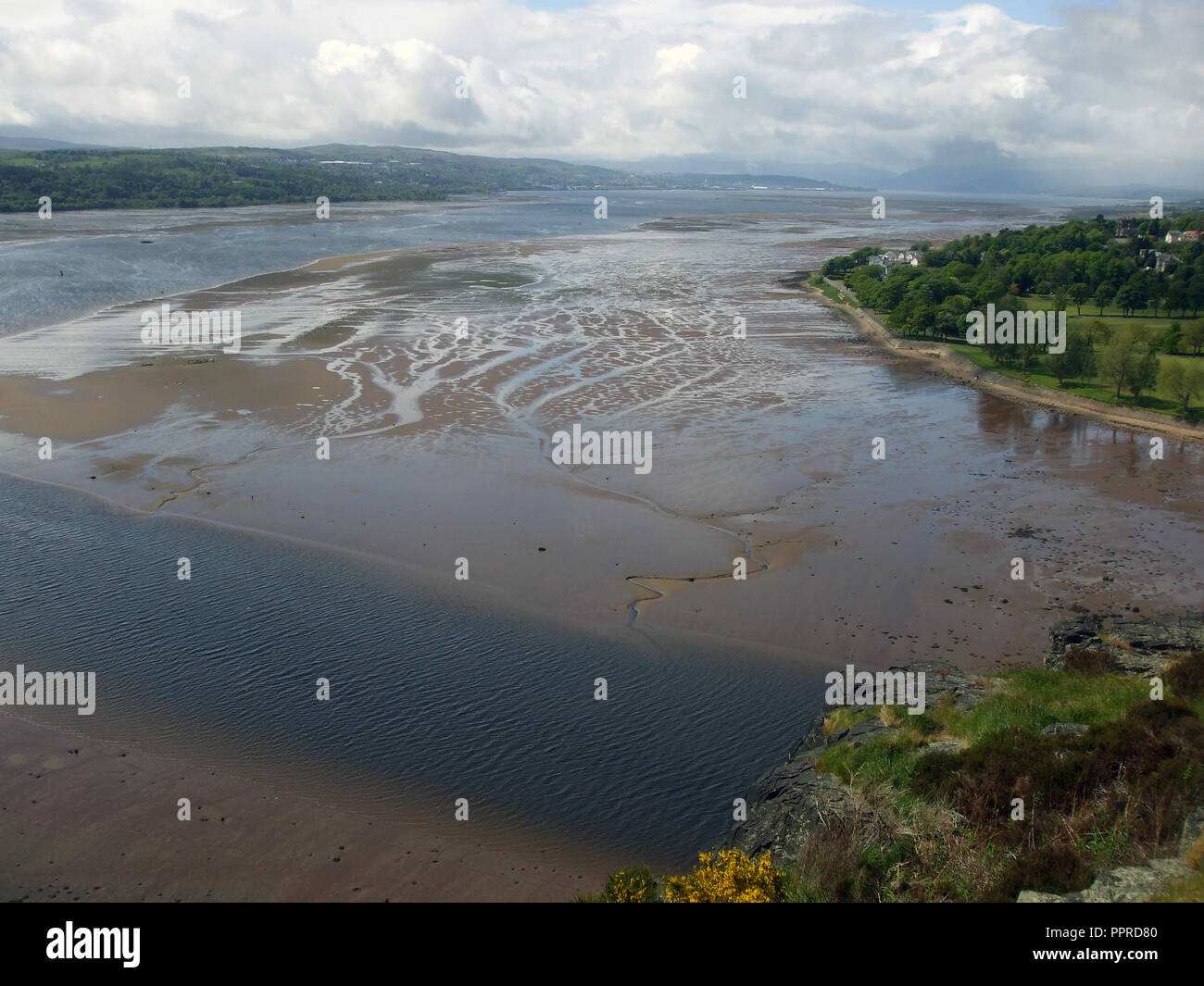 Dumbarton rock scotland hi-res stock photography and images - Alamy