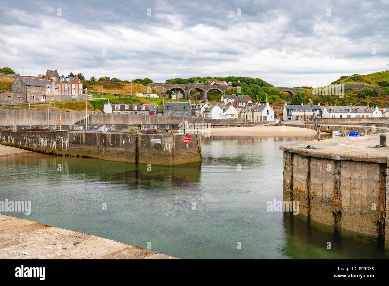 Harbour cullen harbour hi-res stock photography and images - Alamy