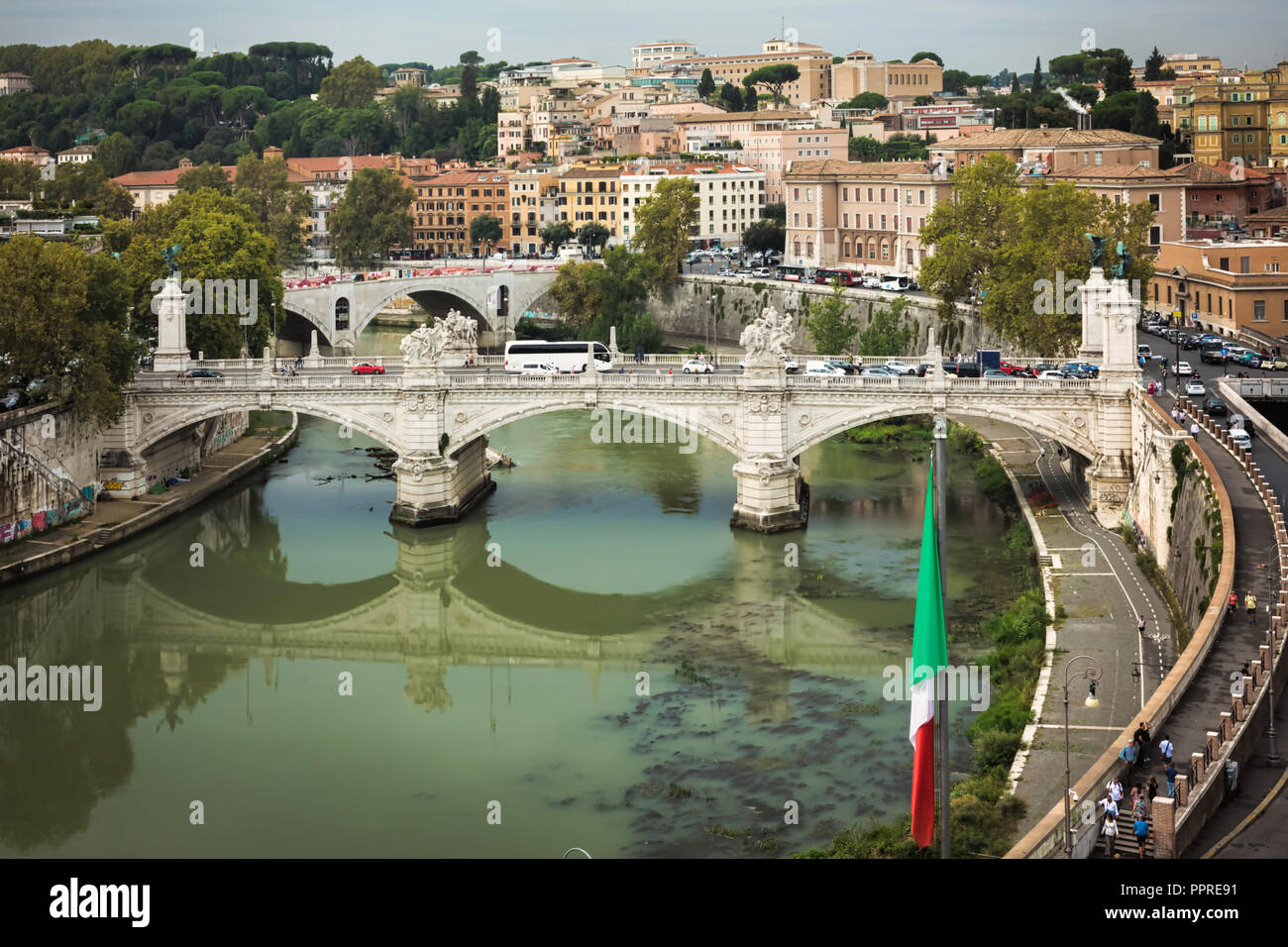 Ponte Vittorio Emanuele II, Rome Stock Photo - Alamy
