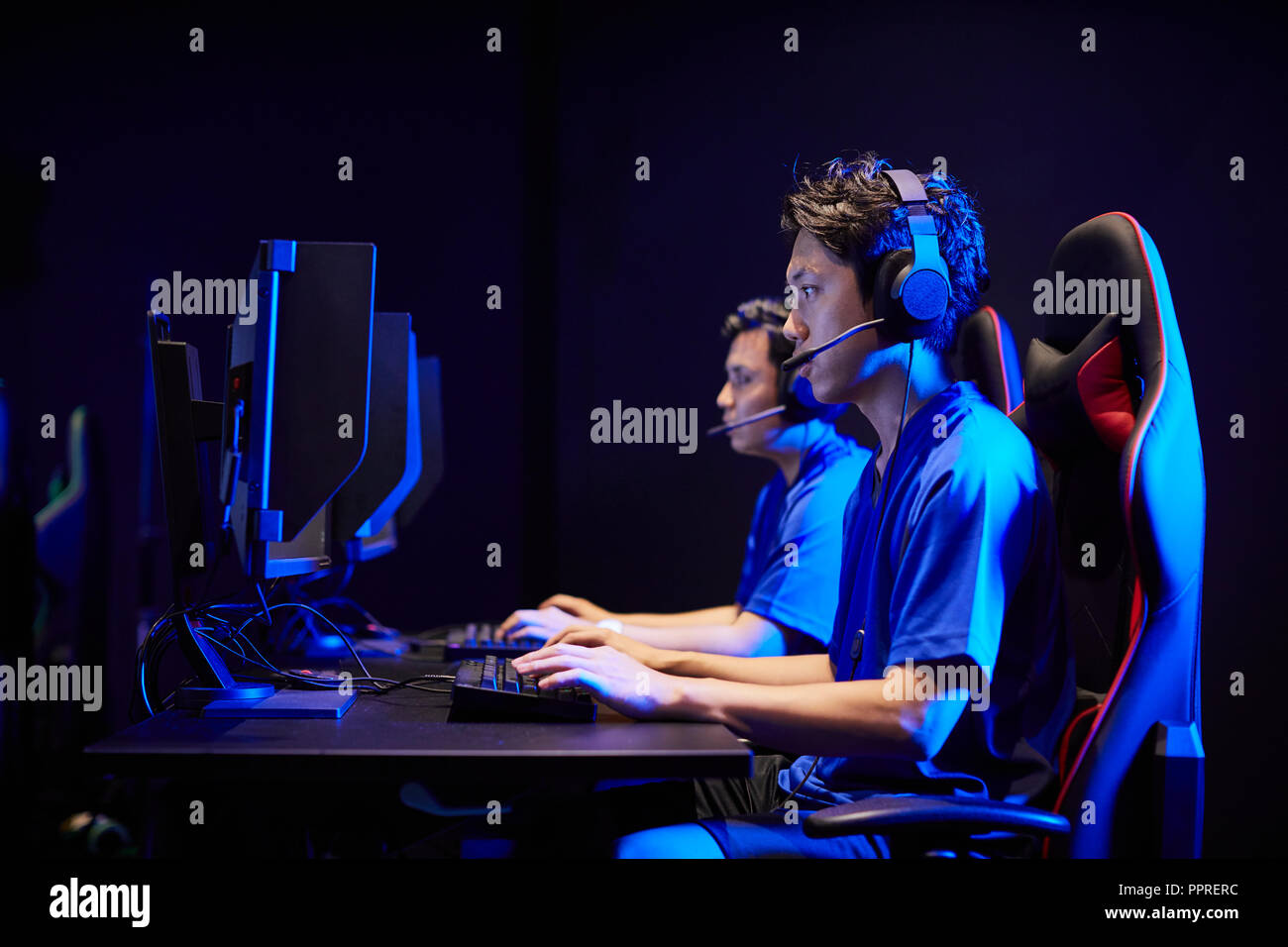 Team spirit esports hi-res stock photography and images - Alamy