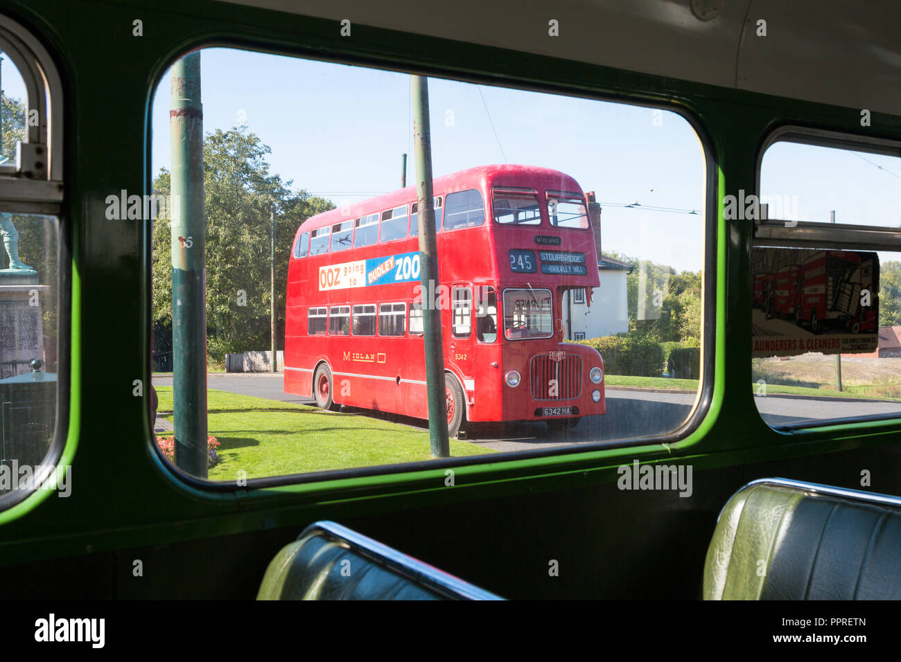 Vintage bus vintage transport uk bus uk buses uk hi-res stock ...