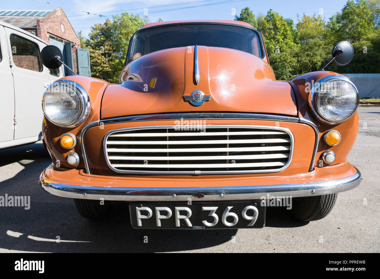 Old 1950s morris 1000 car hi-res stock photography and images - Alamy