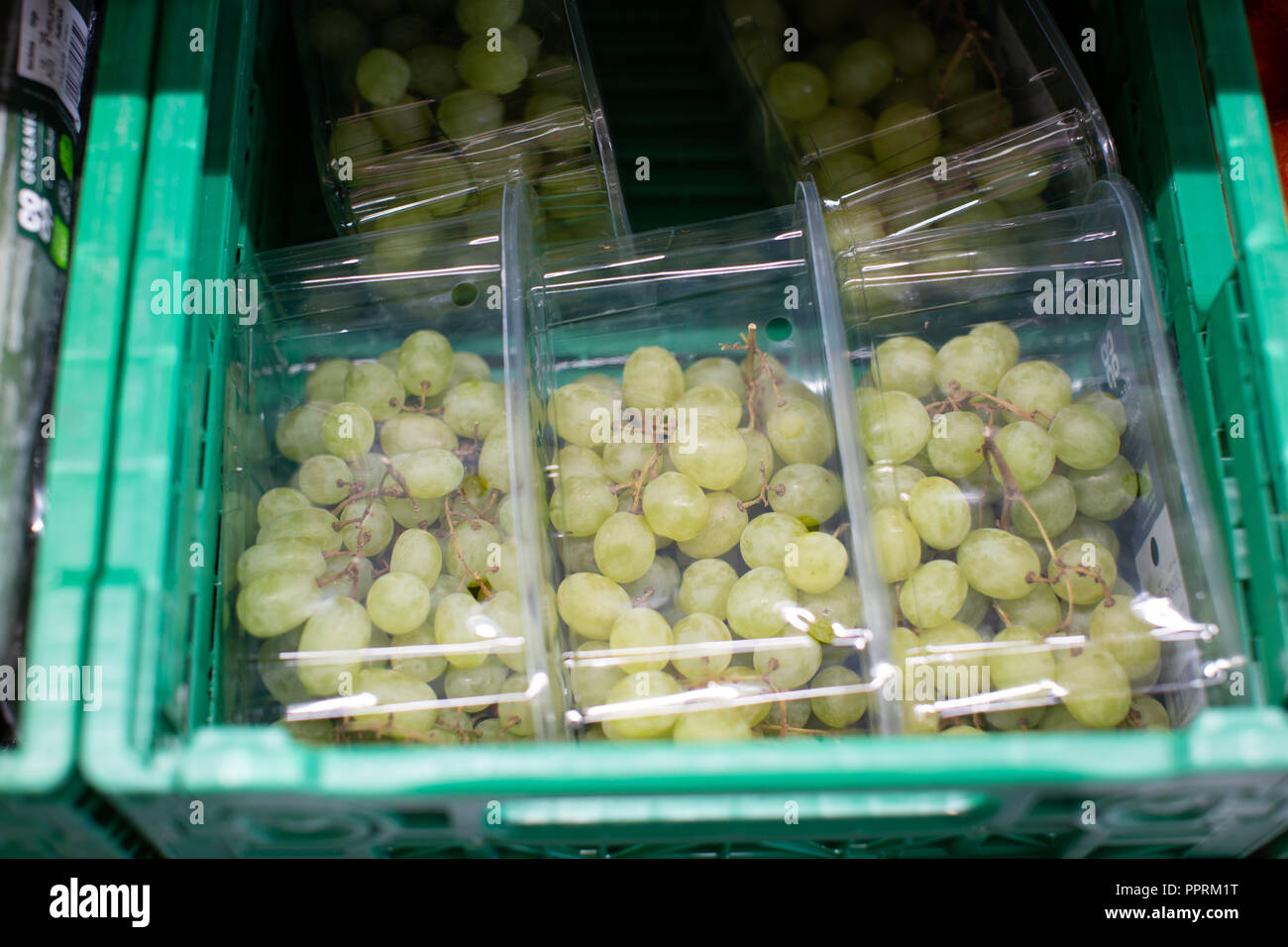 Food waste uk fruit veg hi-res stock photography and images - Alamy