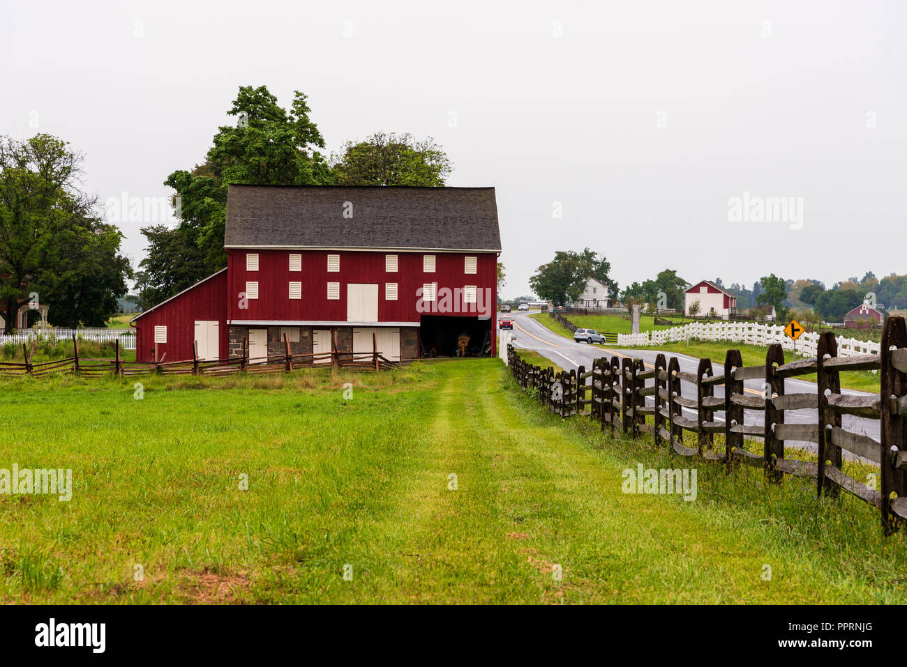 Civil war red barn gettysburg pennsylvania hi-res stock photography and ...