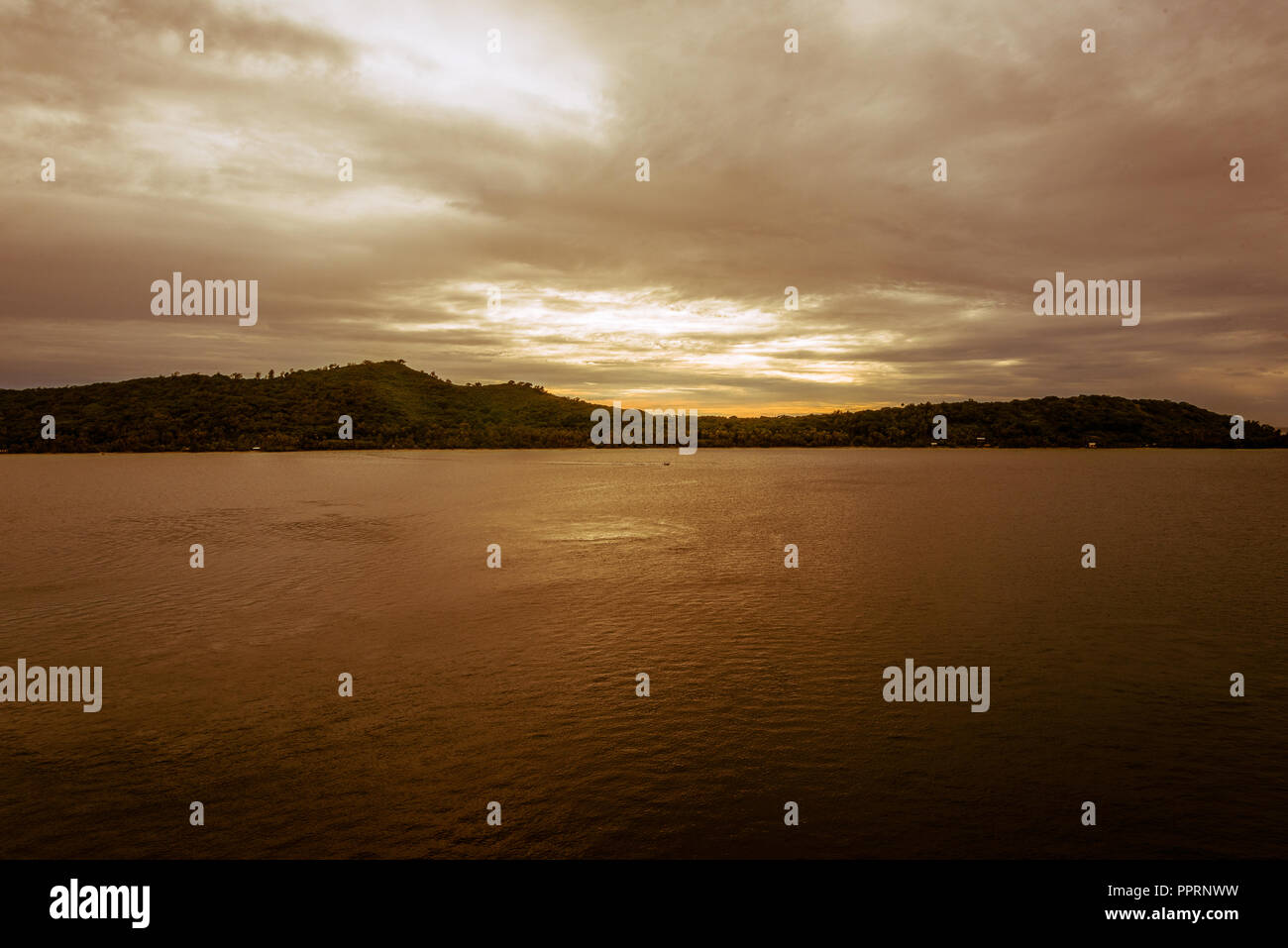 Night falls over Bora Bora in French Polynesia Stock Photo - Alamy