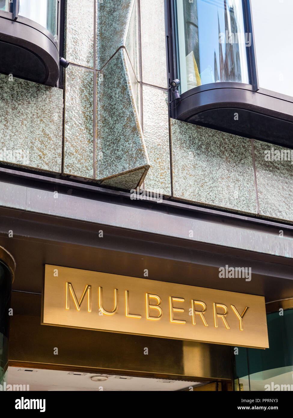Mullberry sign hi-res stock photography and images - Alamy