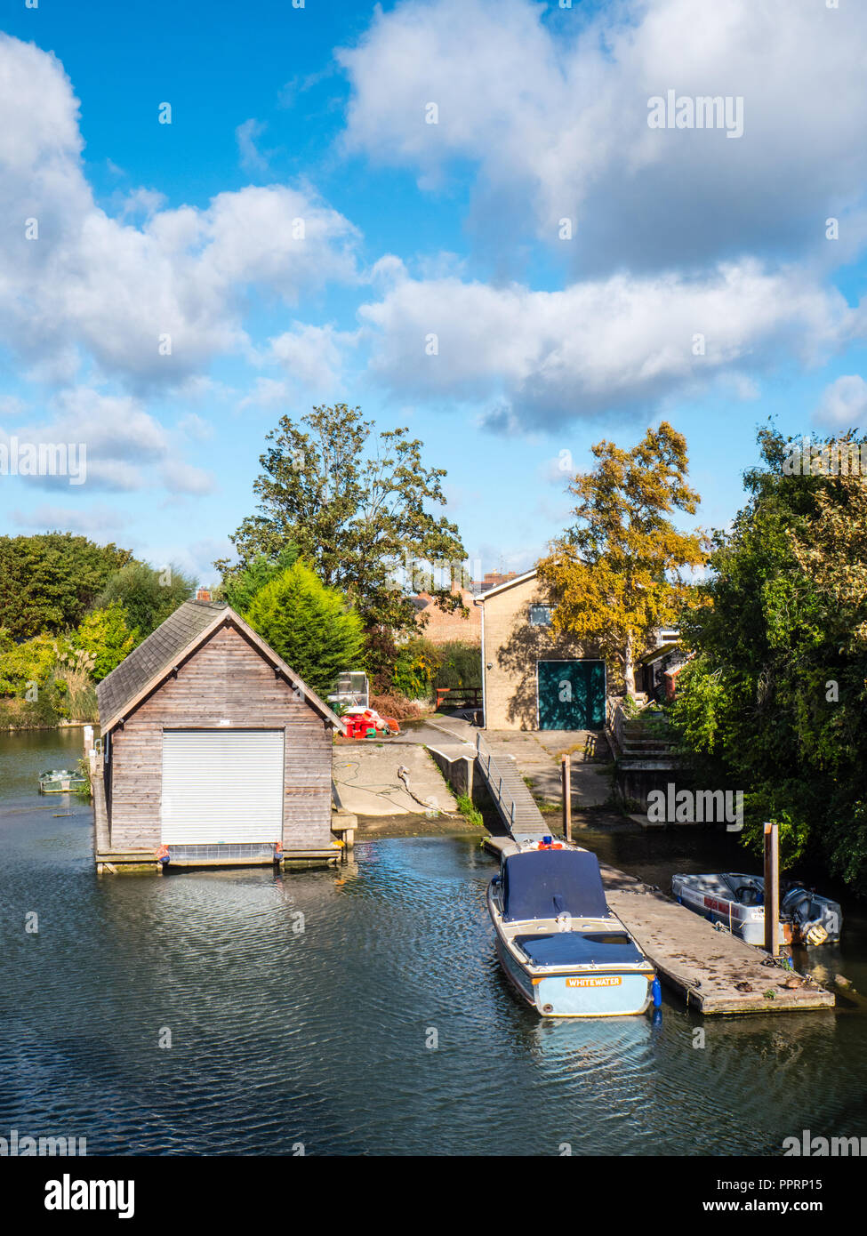 Osney Lock and Weir, River Thames, Oxford, Oxfordshire, England, UK, GB ...