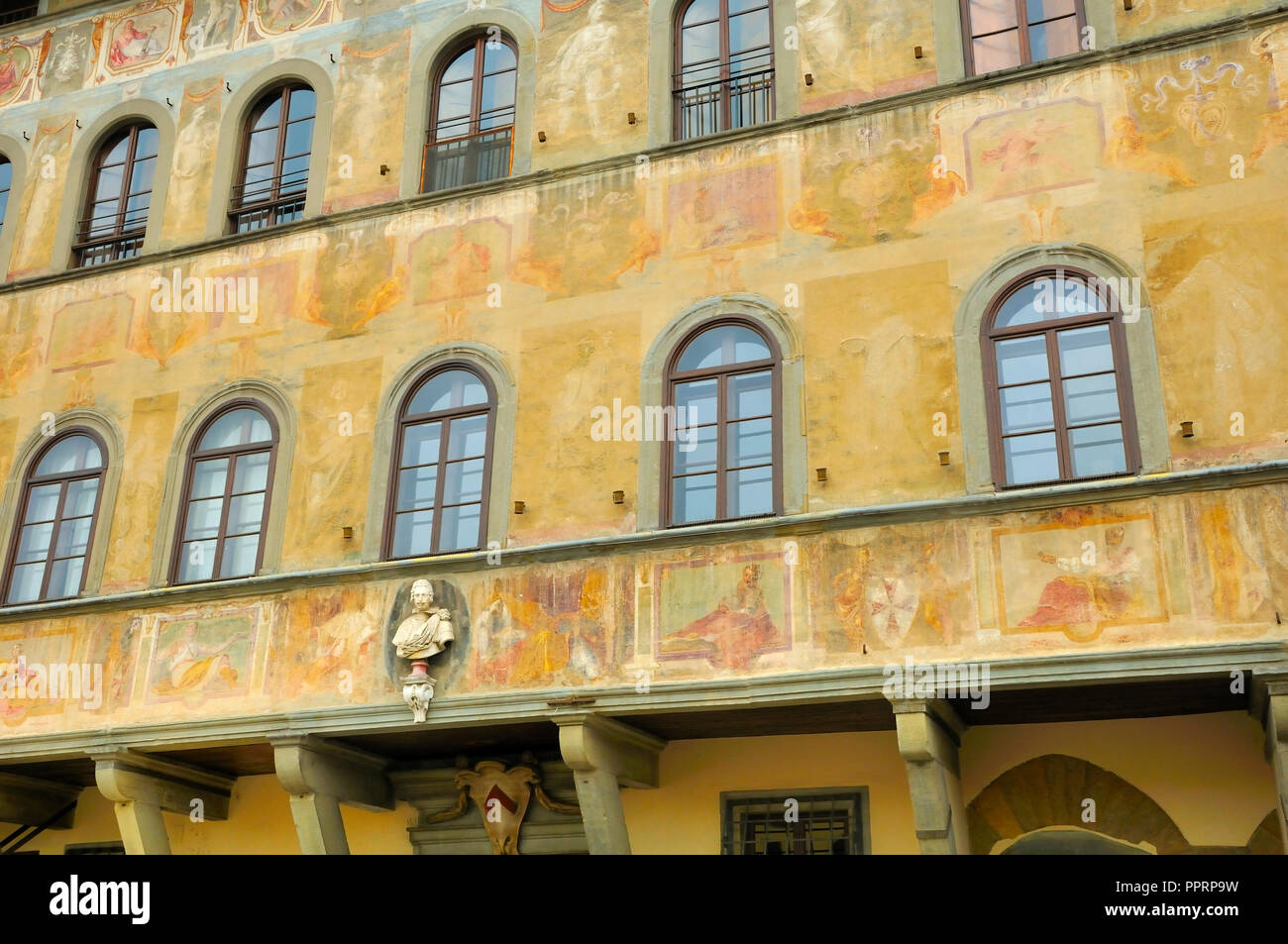 Palazzo medici facade florence hi-res stock photography and images - Alamy