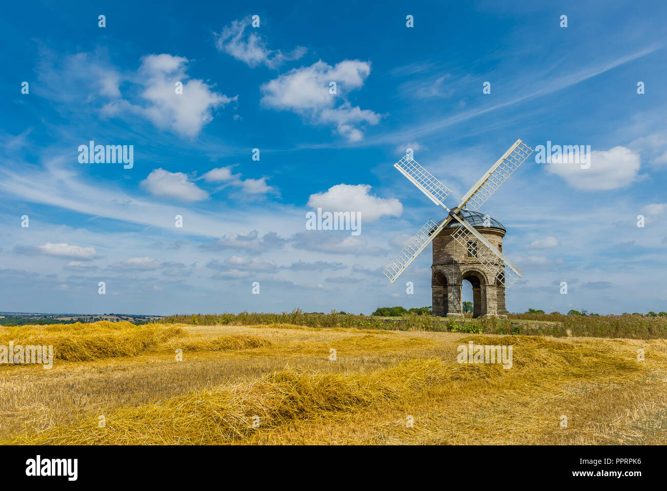 Chesterton windmill hi-res stock photography and images - Alamy